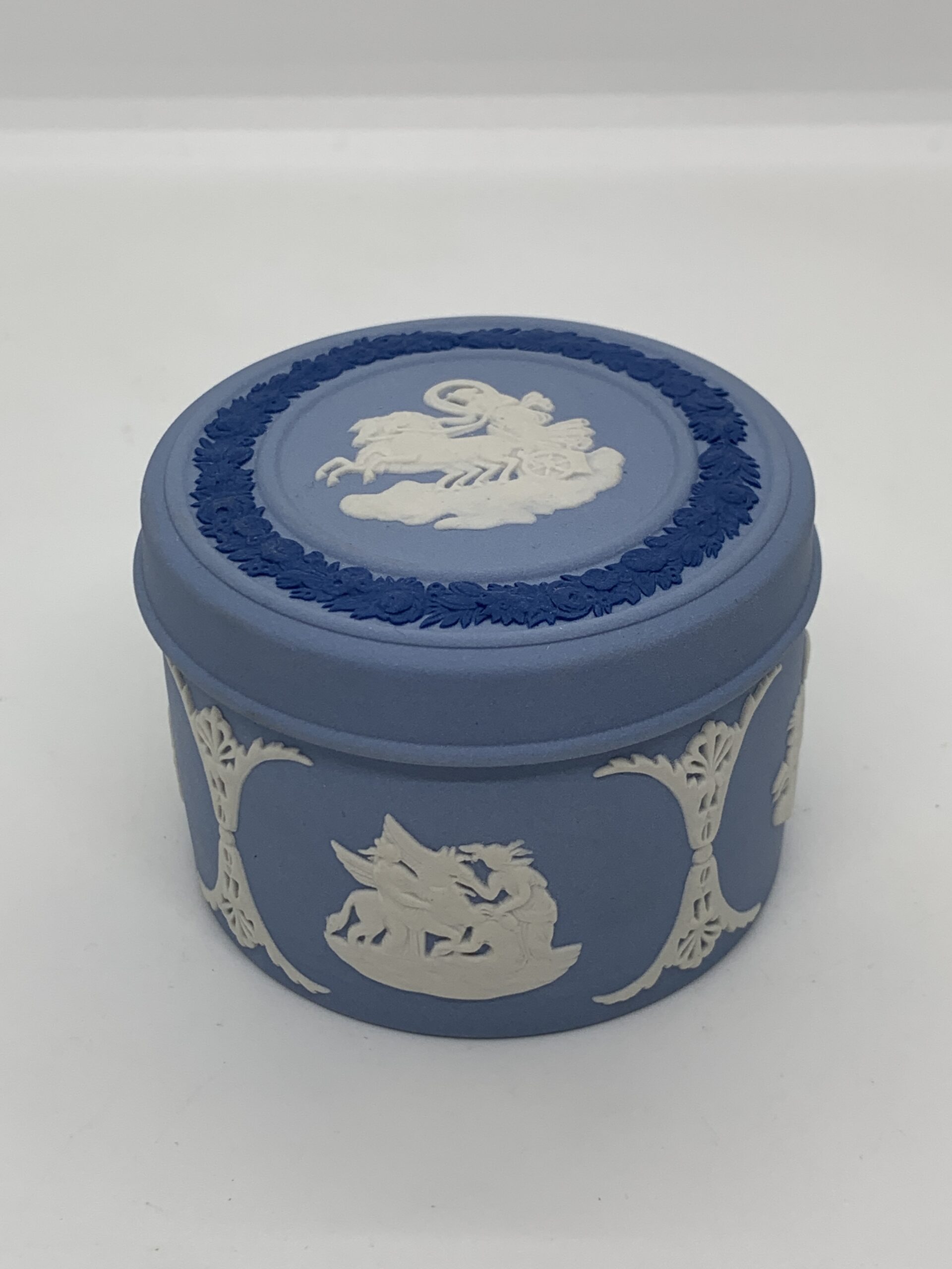 Wedgwood Round Cameo Box Blue Jasperware (J1018) - Vintage Keepsakes