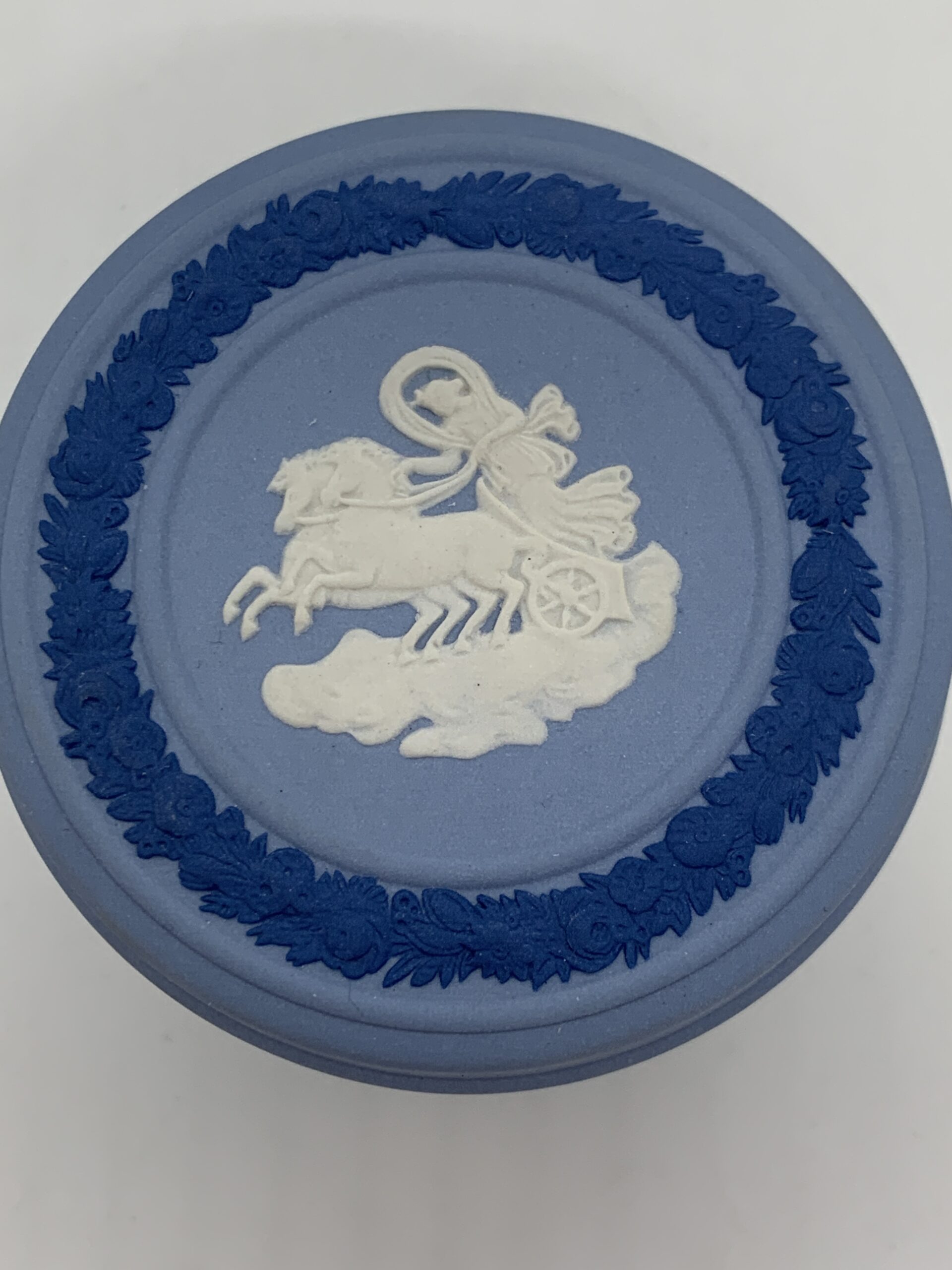 Wedgwood Round Cameo Box Blue Jasperware (J1018) - Vintage Keepsakes