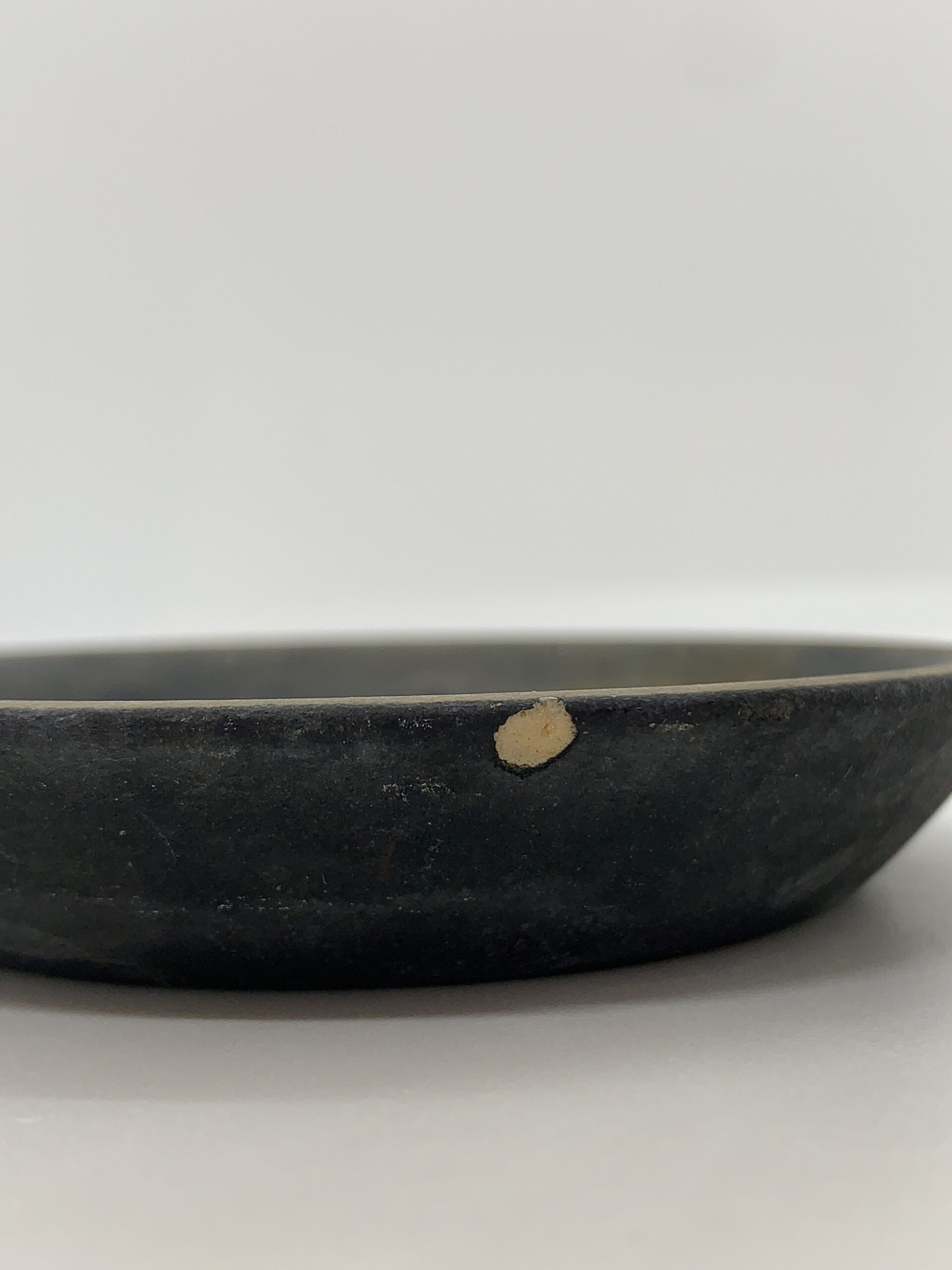 Small Round Pottery Dish 9cm - Vintage Keepsakes