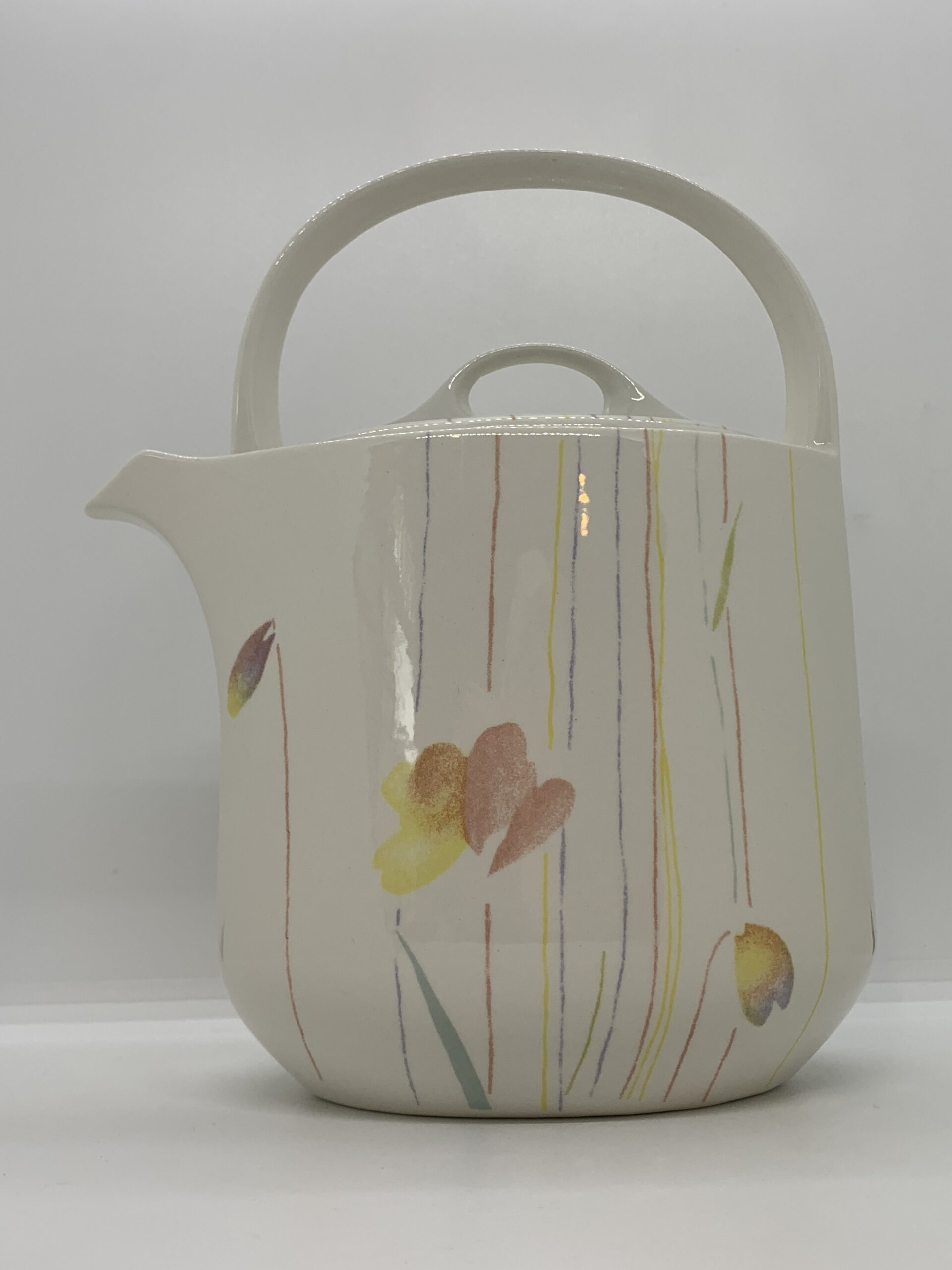 Midwinter Style Oven to Tableware Teapot - Vintage Keepsakes