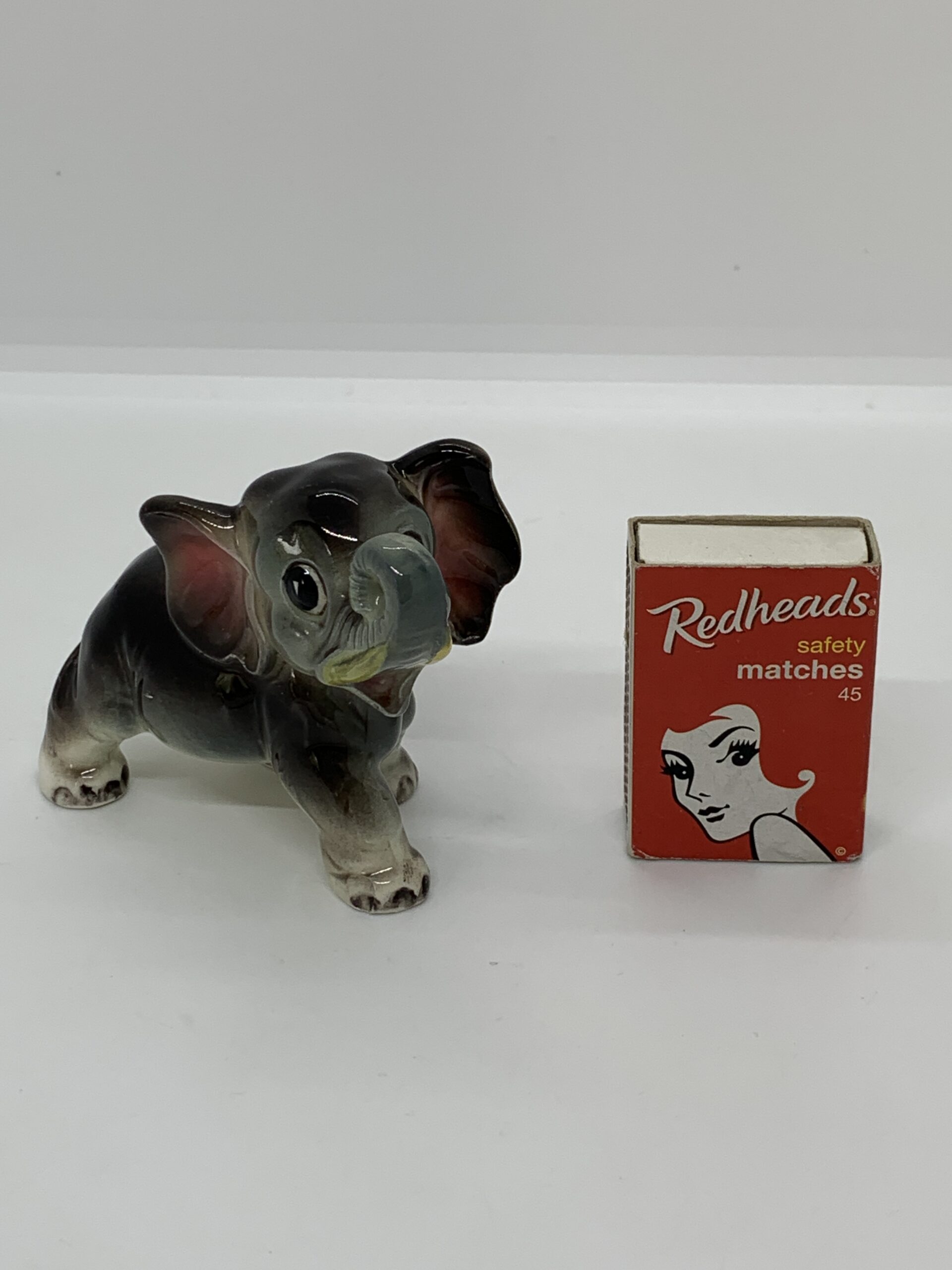 Small Ceramic Elephant 7cm - Vintage Keepsakes