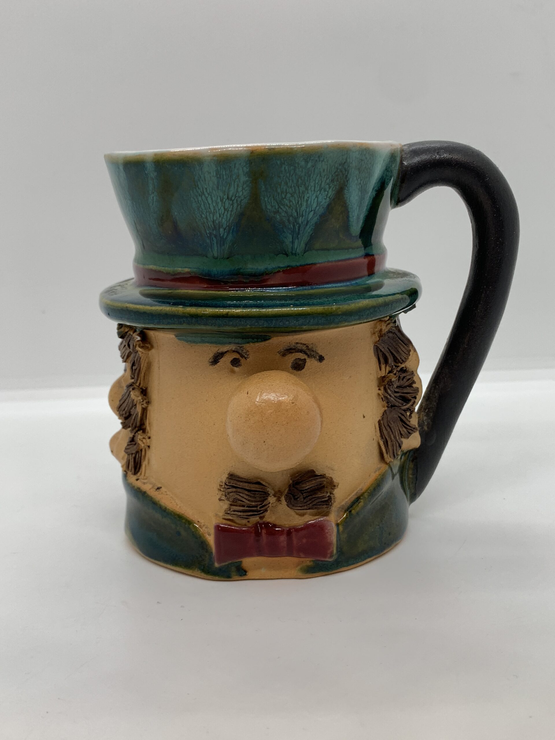 Ceramic Face Mug Man with Hat 12cm high - Vintage Keepsakes