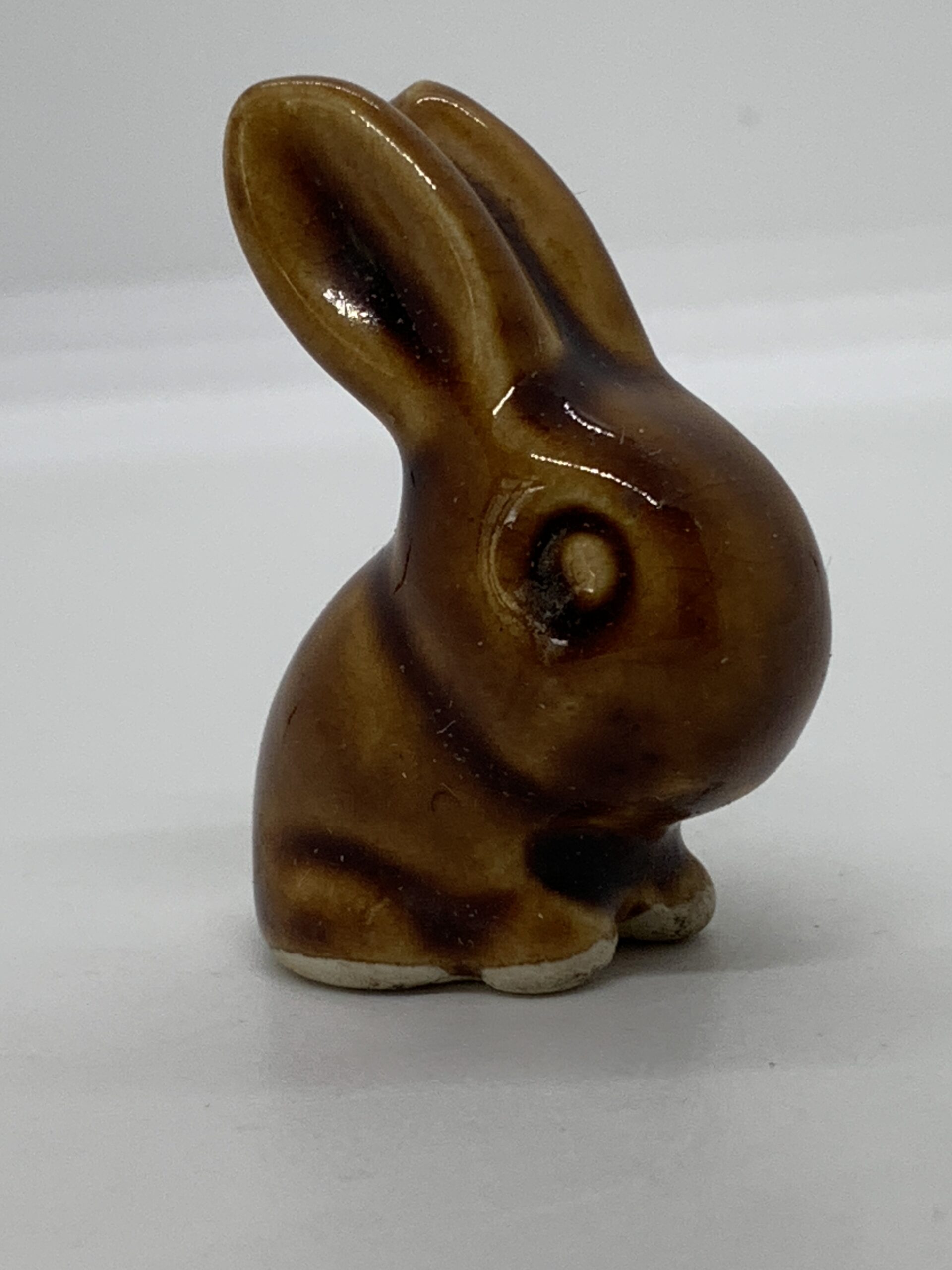 Small Ceramic Bunny 4.5cm - Vintage Keepsakes
