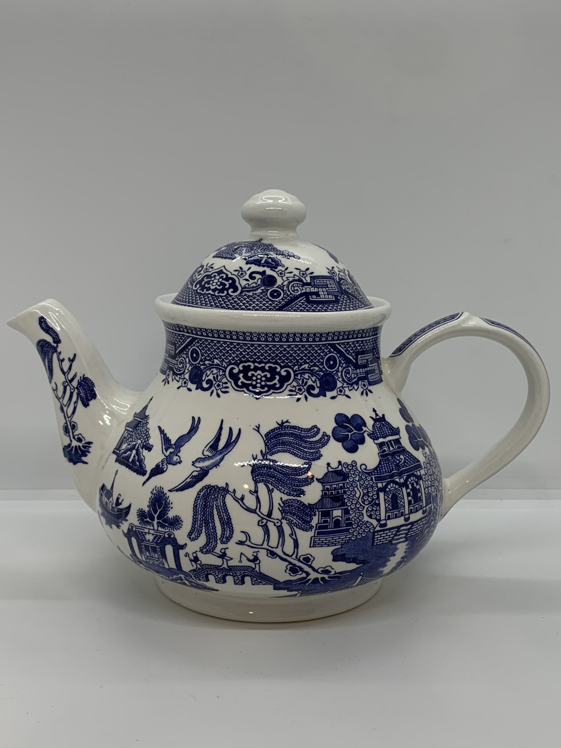 Churchill Willow Pattern Blue and White Teapot - Vintage Keepsakes
