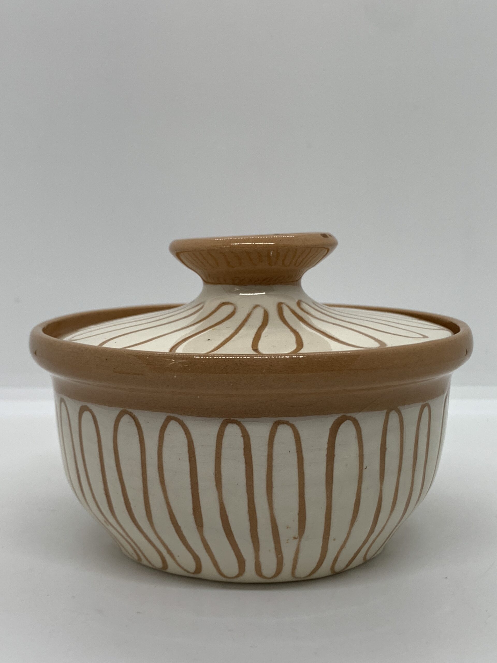 Dyson Australia Pottery Lidded Bowl 12cm wide - Vintage Keepsakes