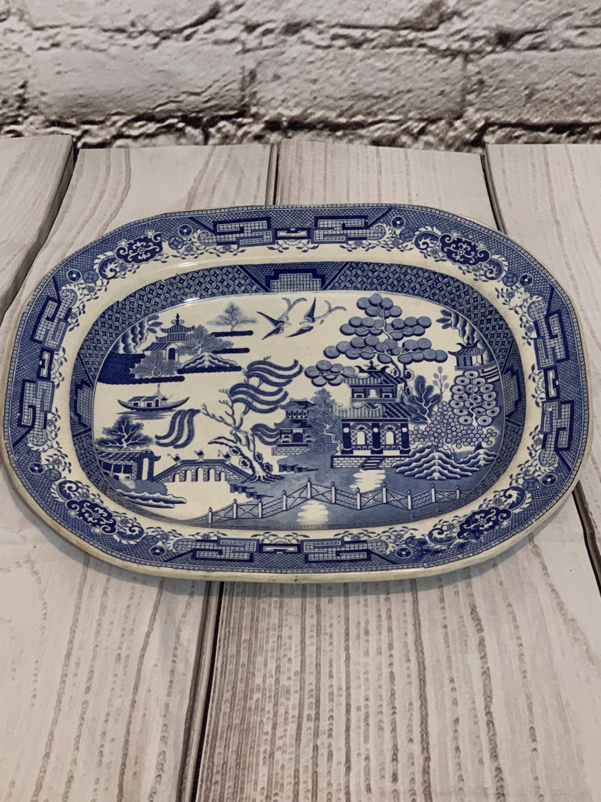 Large Willow Pattern Blue and White Meat Tray 45cm - Vintage Keepsakes