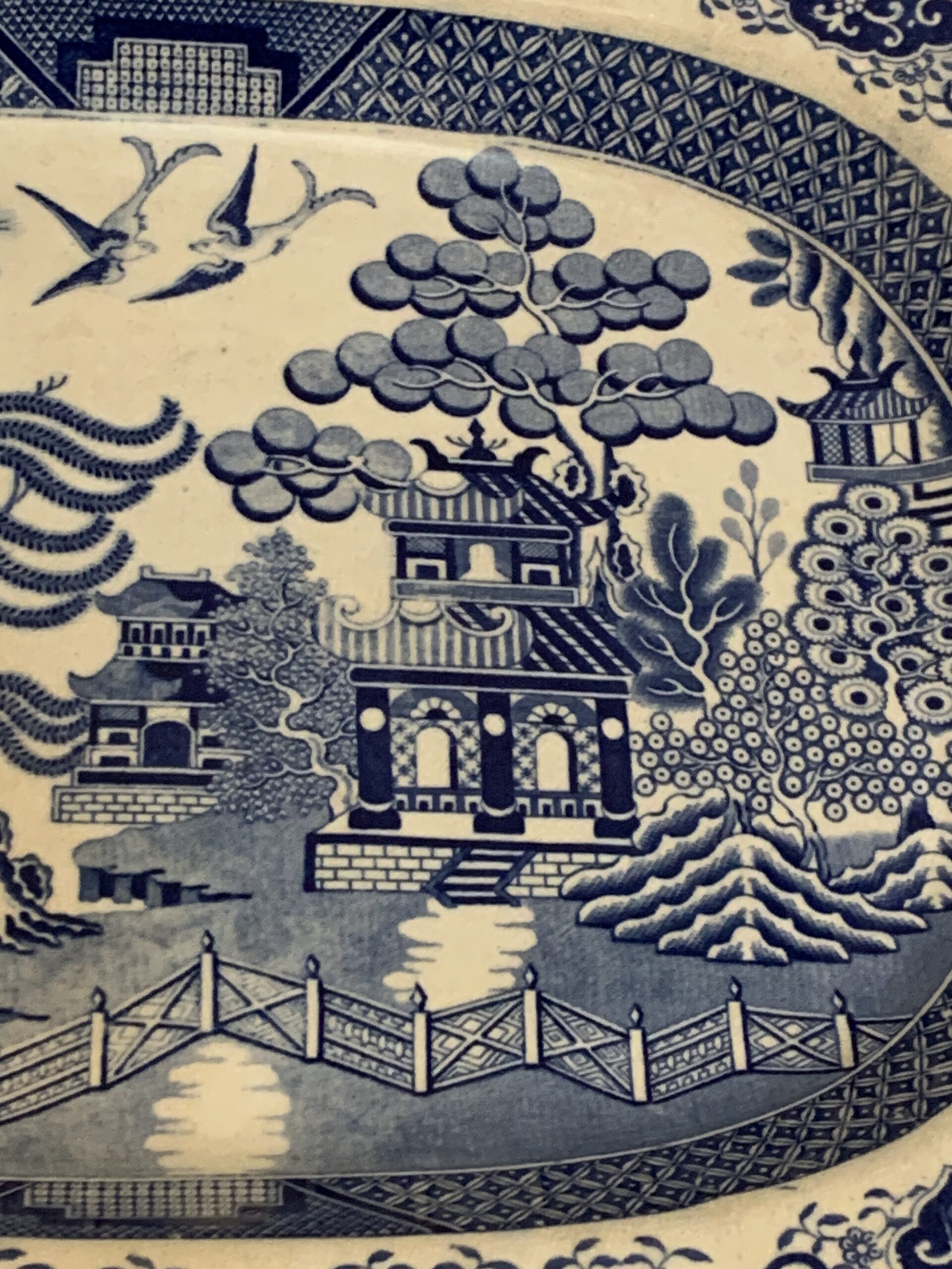 Large Willow Pattern Blue and White Meat Tray 45cm - Vintage Keepsakes