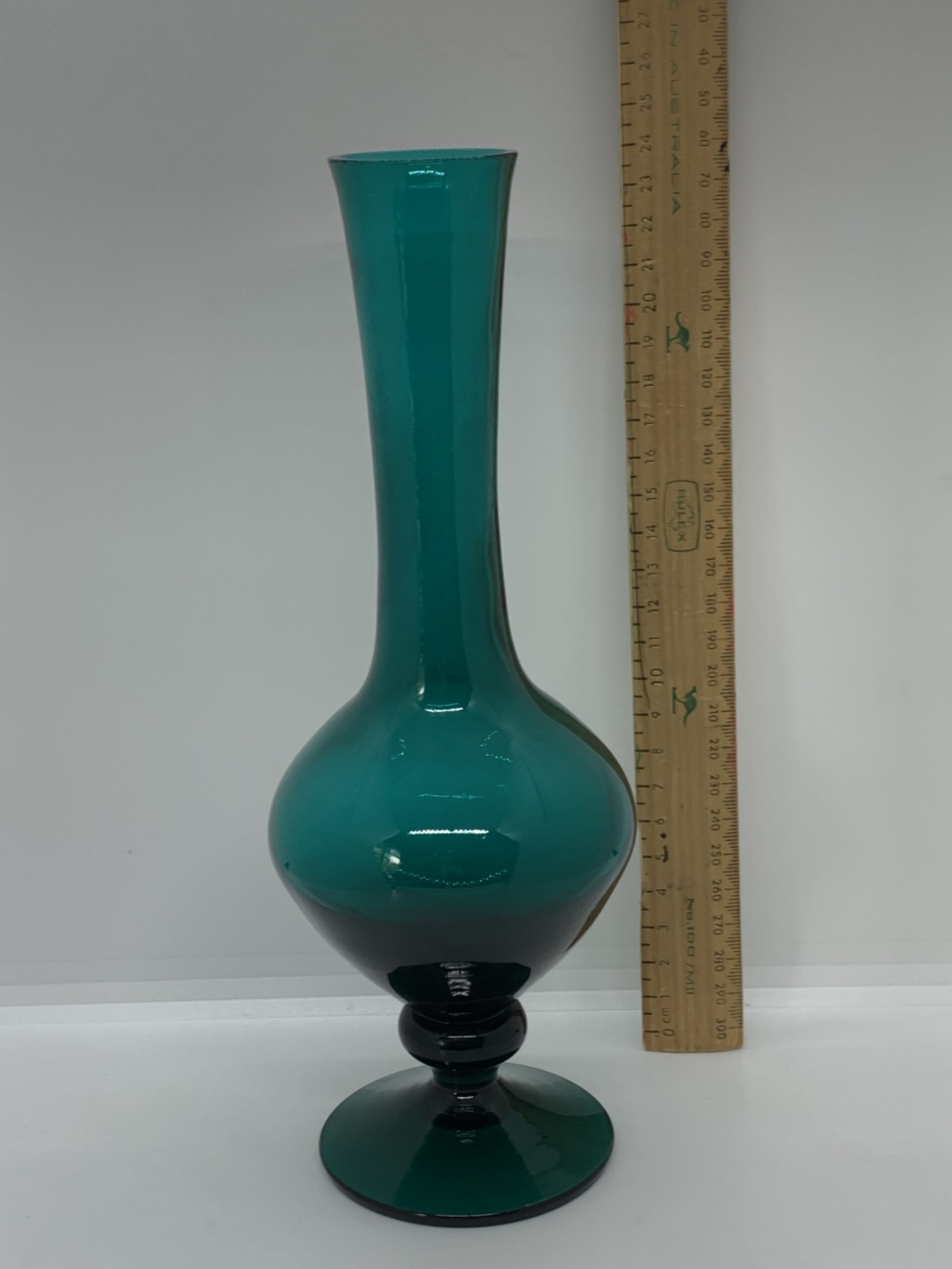 Lovely Tall Teal Glass Vase 25cm - Vintage Keepsakes