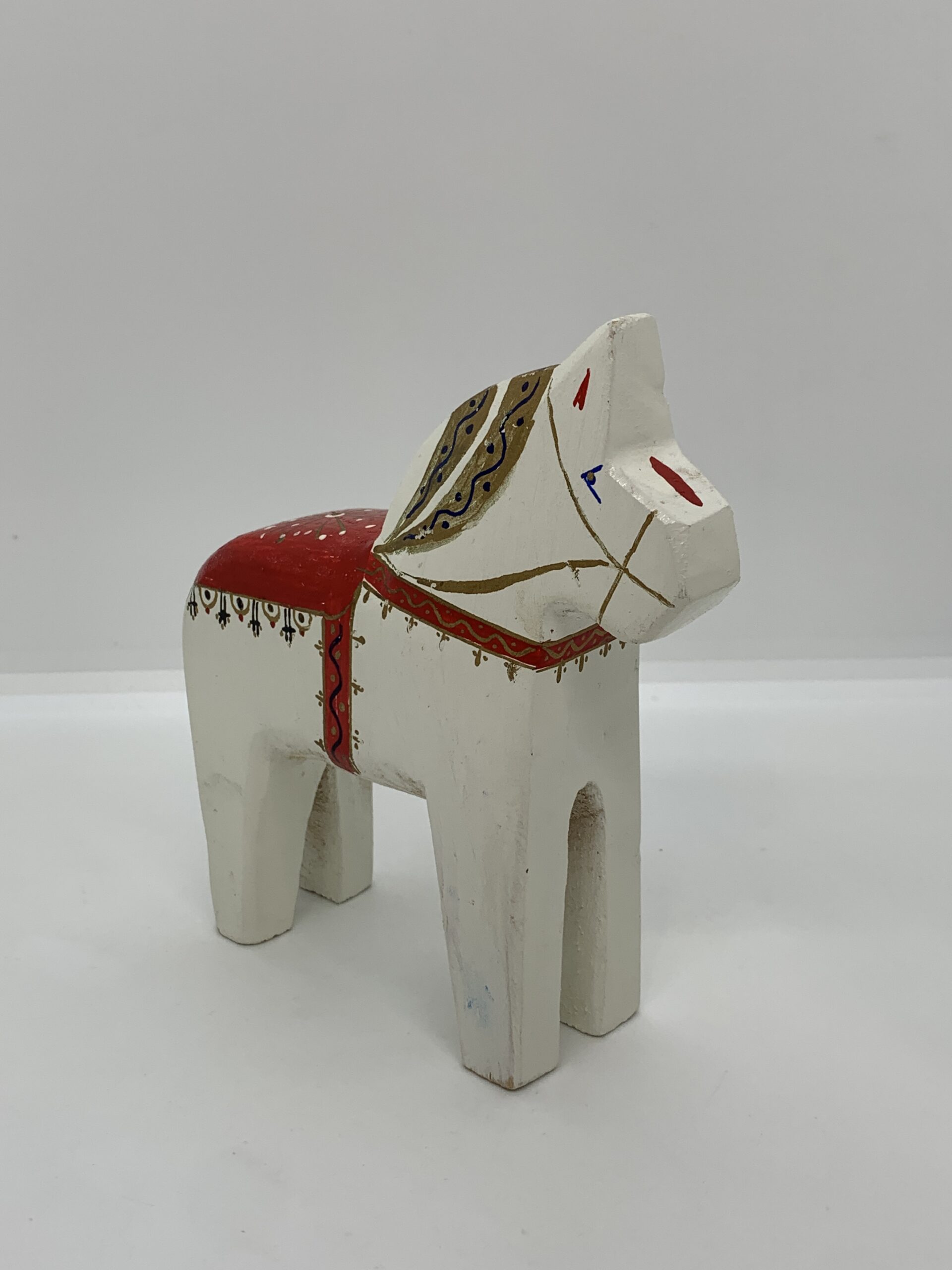 Small White Dala style Wooden Horse 13cm - Vintage Keepsakes