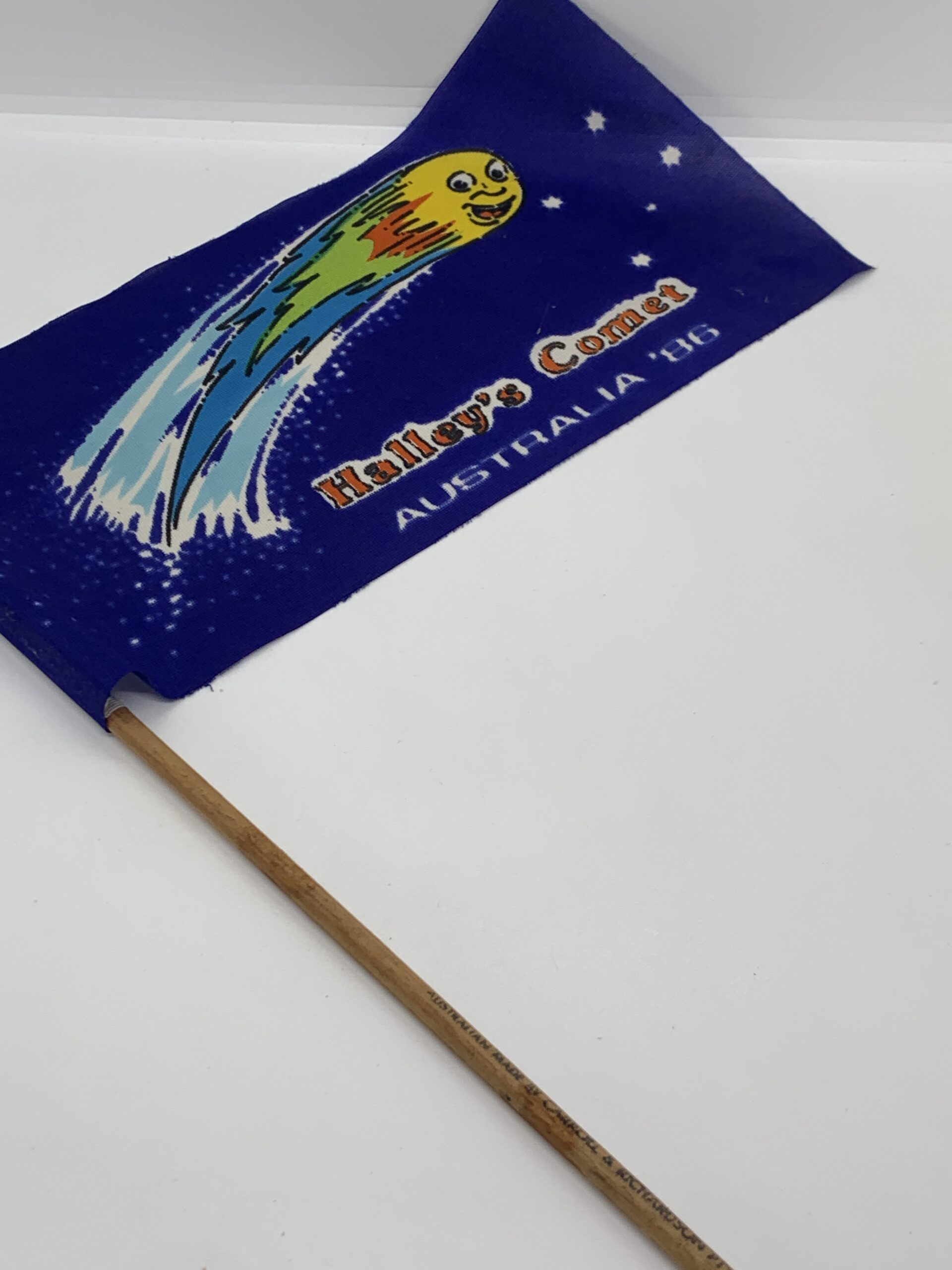 Vintage Halleys Comet 86 Flag 29x15cm - Vintage Keepsakes