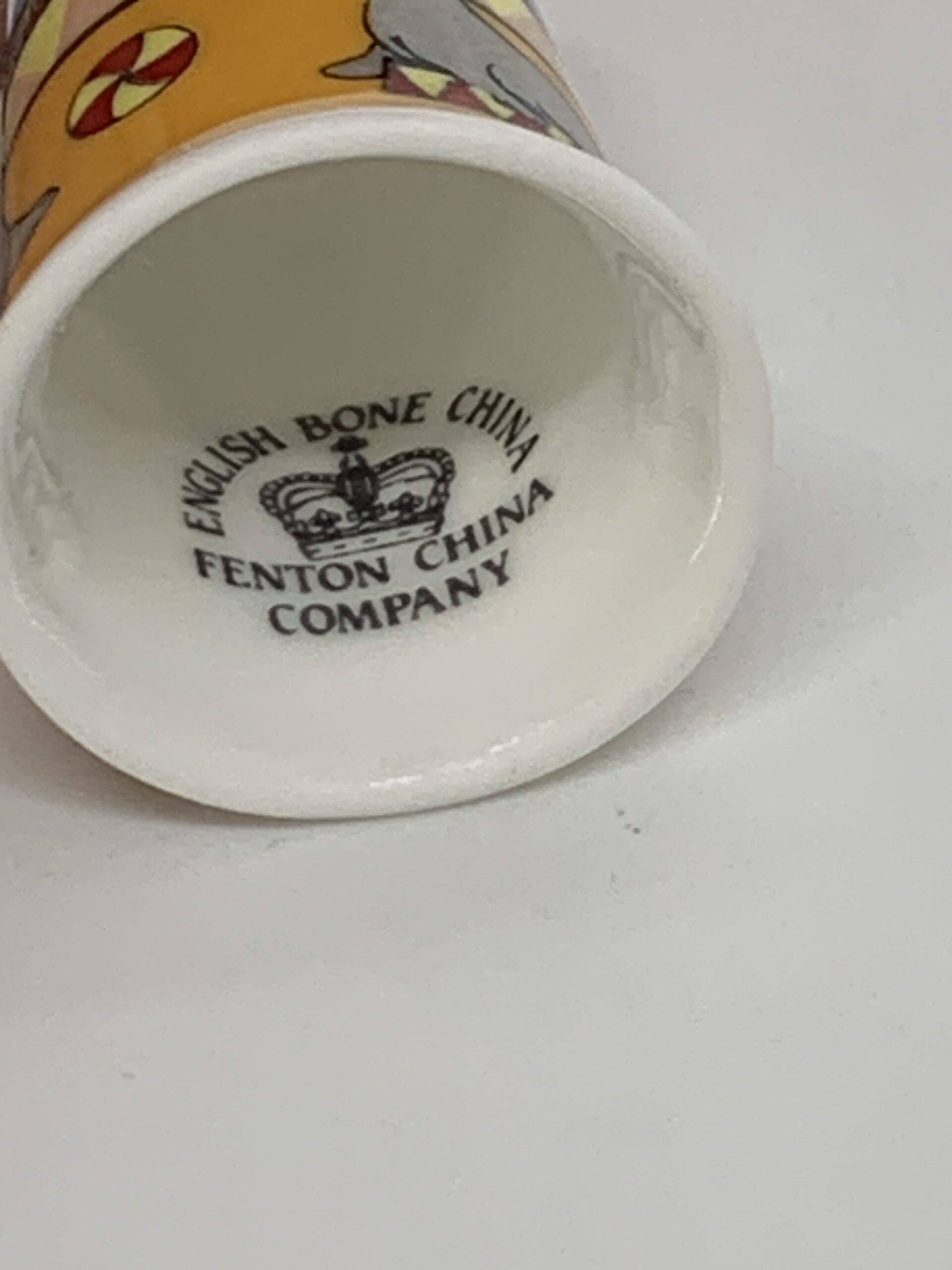 Fenton Bone China Circus Seal Thimble - Vintage Keepsakes