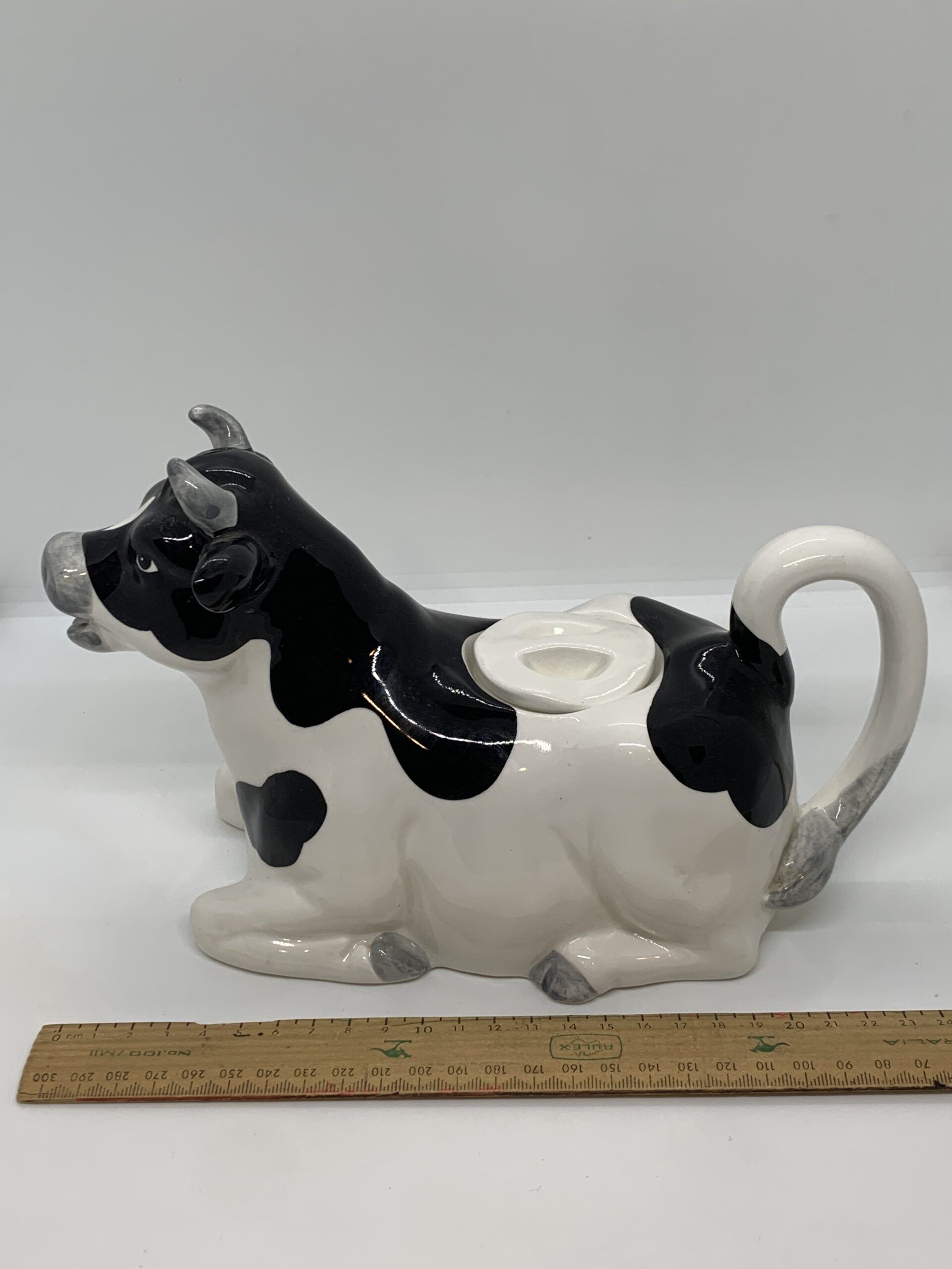 Otagiri Cow Teapot 26cm long - Vintage Keepsakes