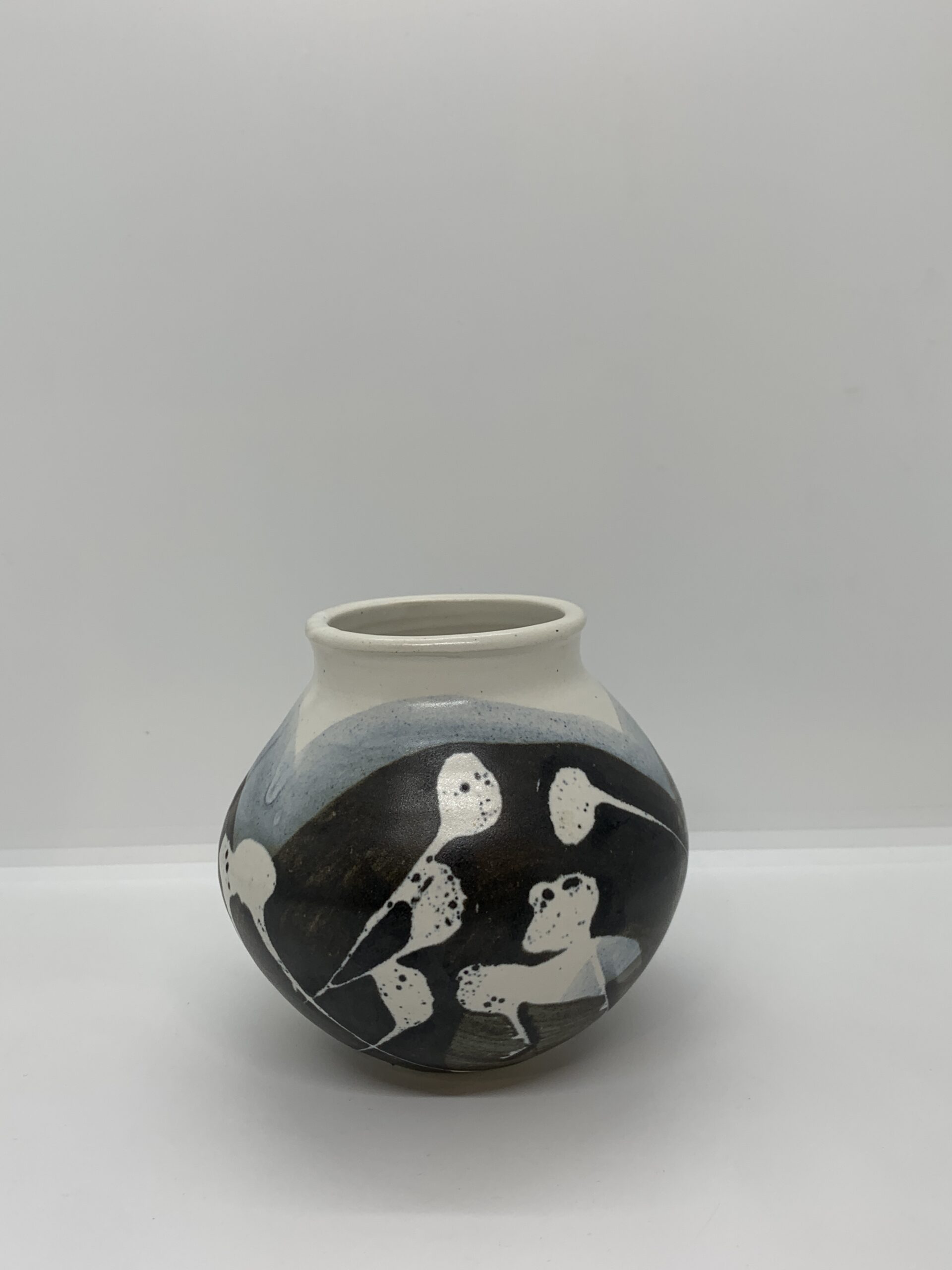 Studio Pottery Vase - incised signature to base - 10cm - Vintage Keepsakes