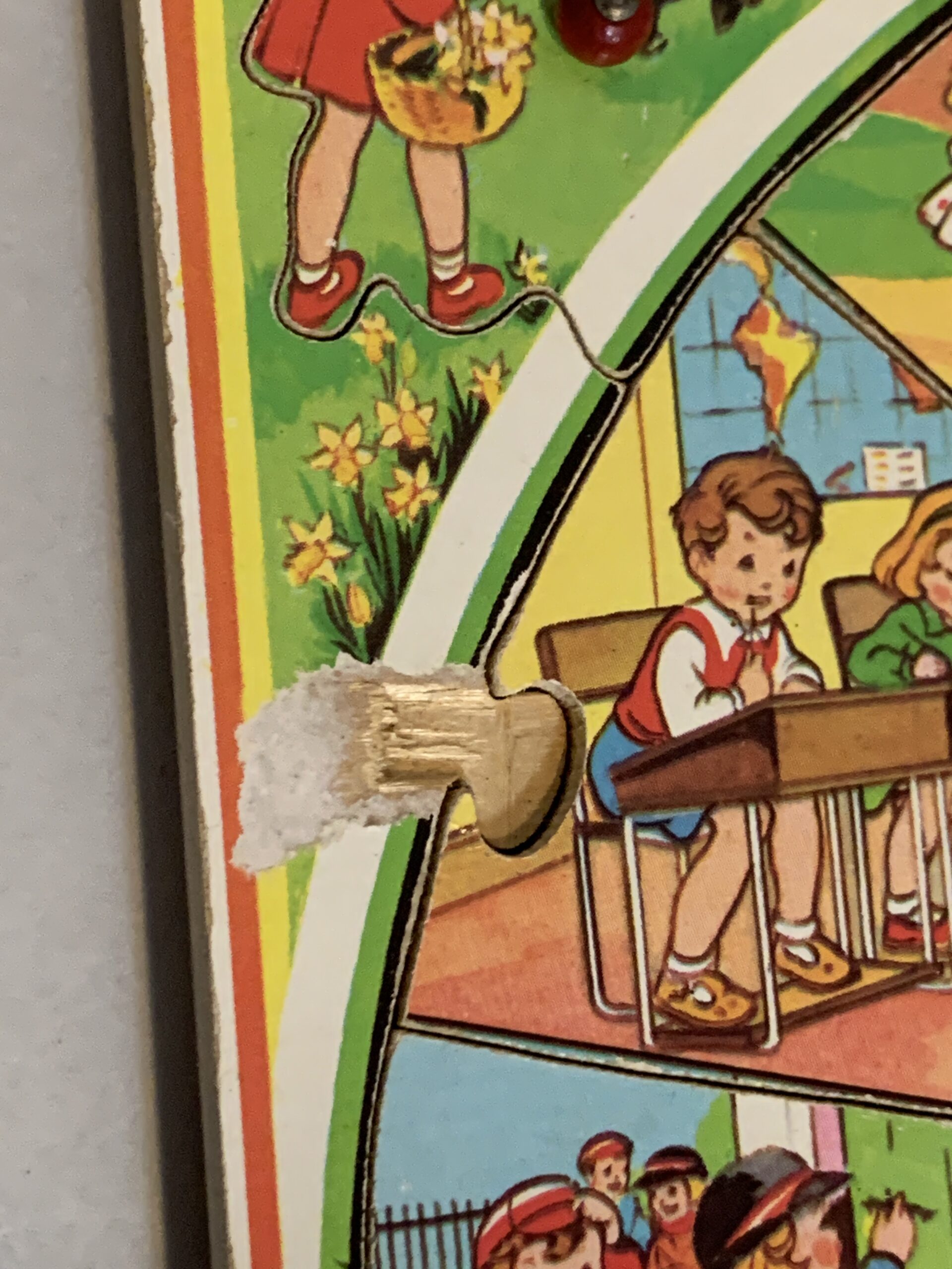 Victory Picture Puzzle Clock (missing hands) - Vintage Keepsakes