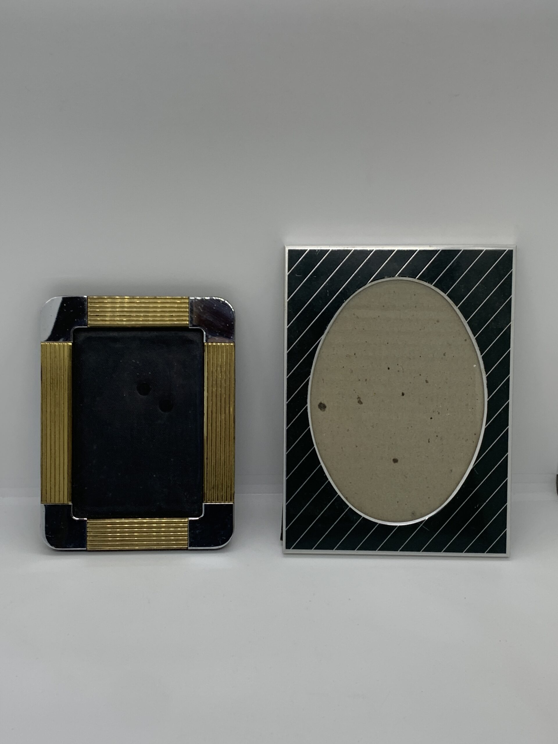 Two Retro Frames (19x14cm 12x15cm) - Vintage Keepsakes