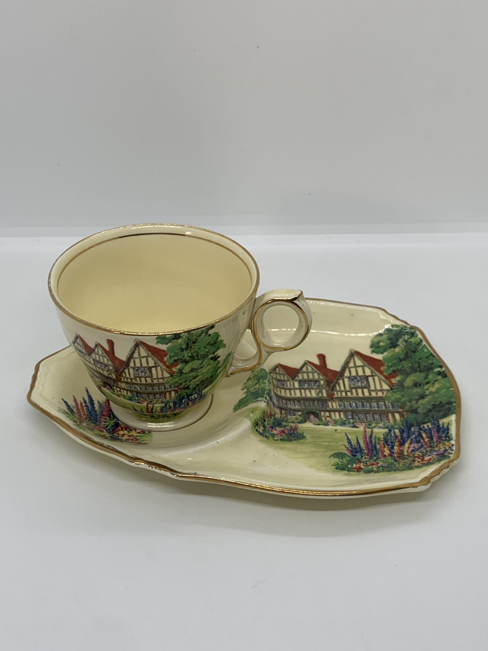 Vintage Royal Winton Old English Manor House Tennis Set - Vintage Keepsakes