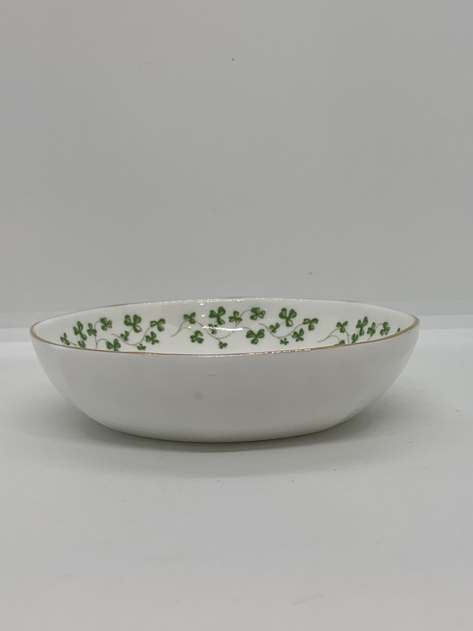 Royal Tara Shamrock Dish 11cm - Vintage Keepsakes