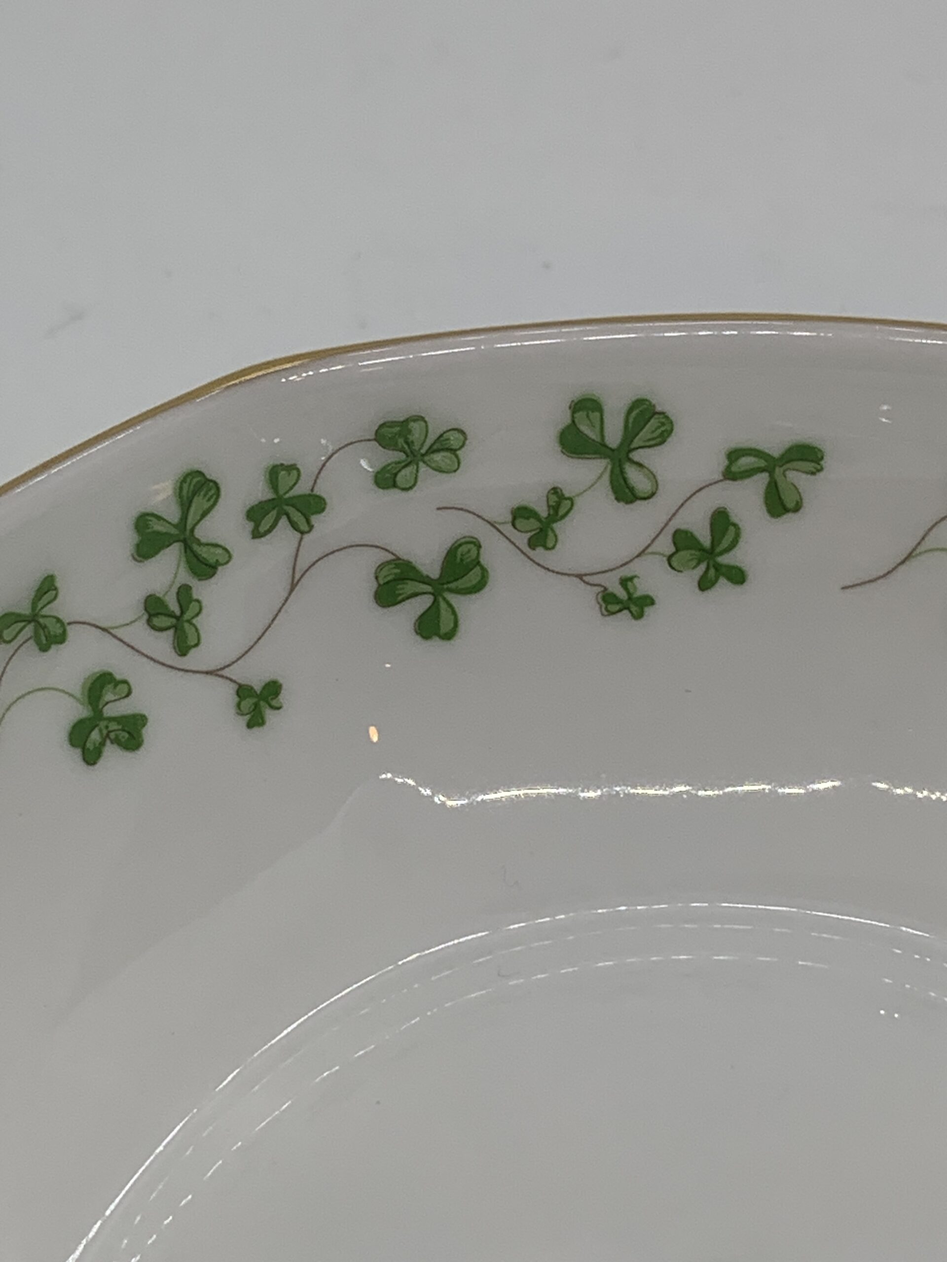 Royal Tara Shamrock Dish 11cm - Vintage Keepsakes