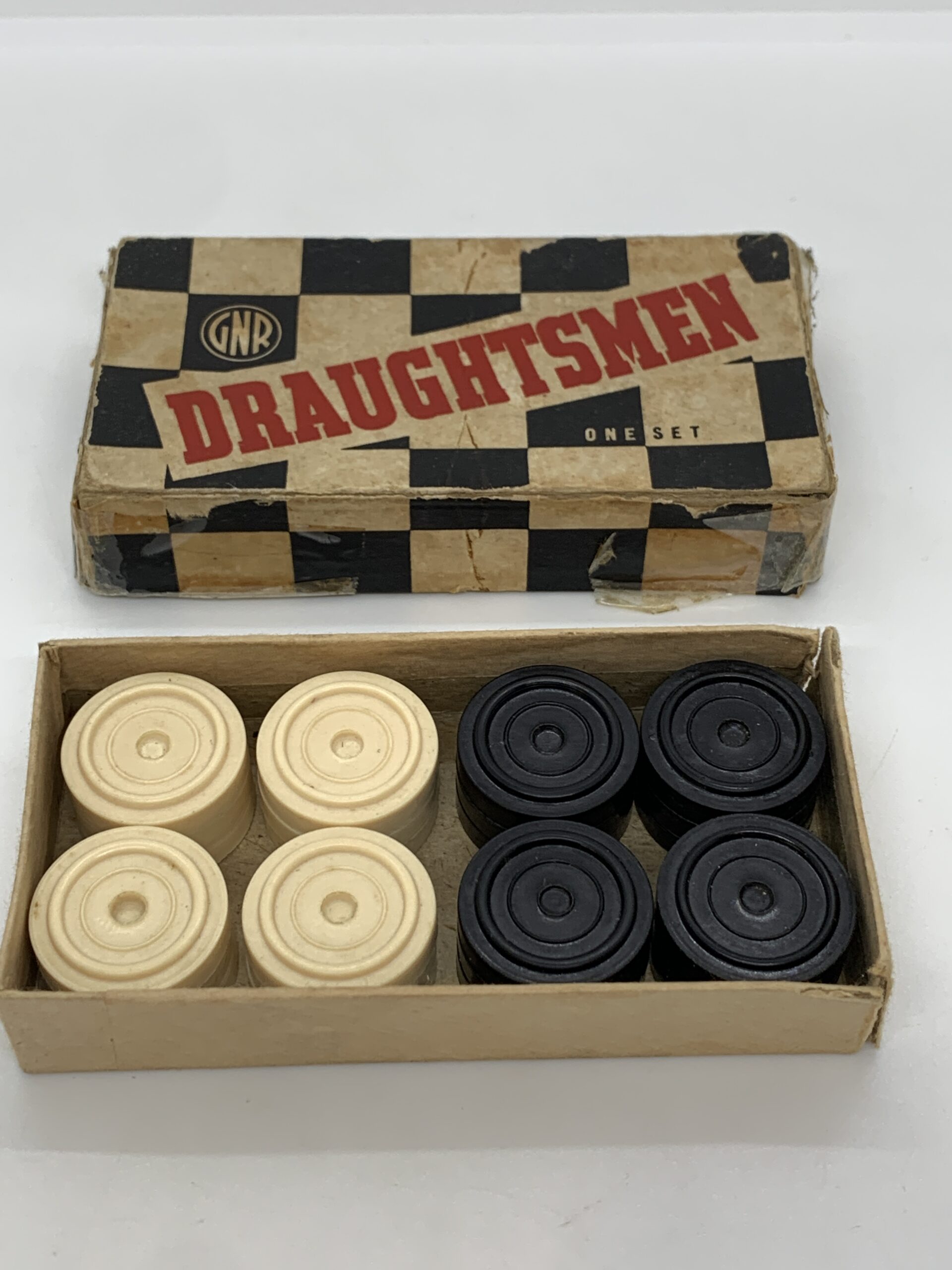 Vintage GNR Draughtsman Plastic Draught Set (Complete) - Vintage Keepsakes