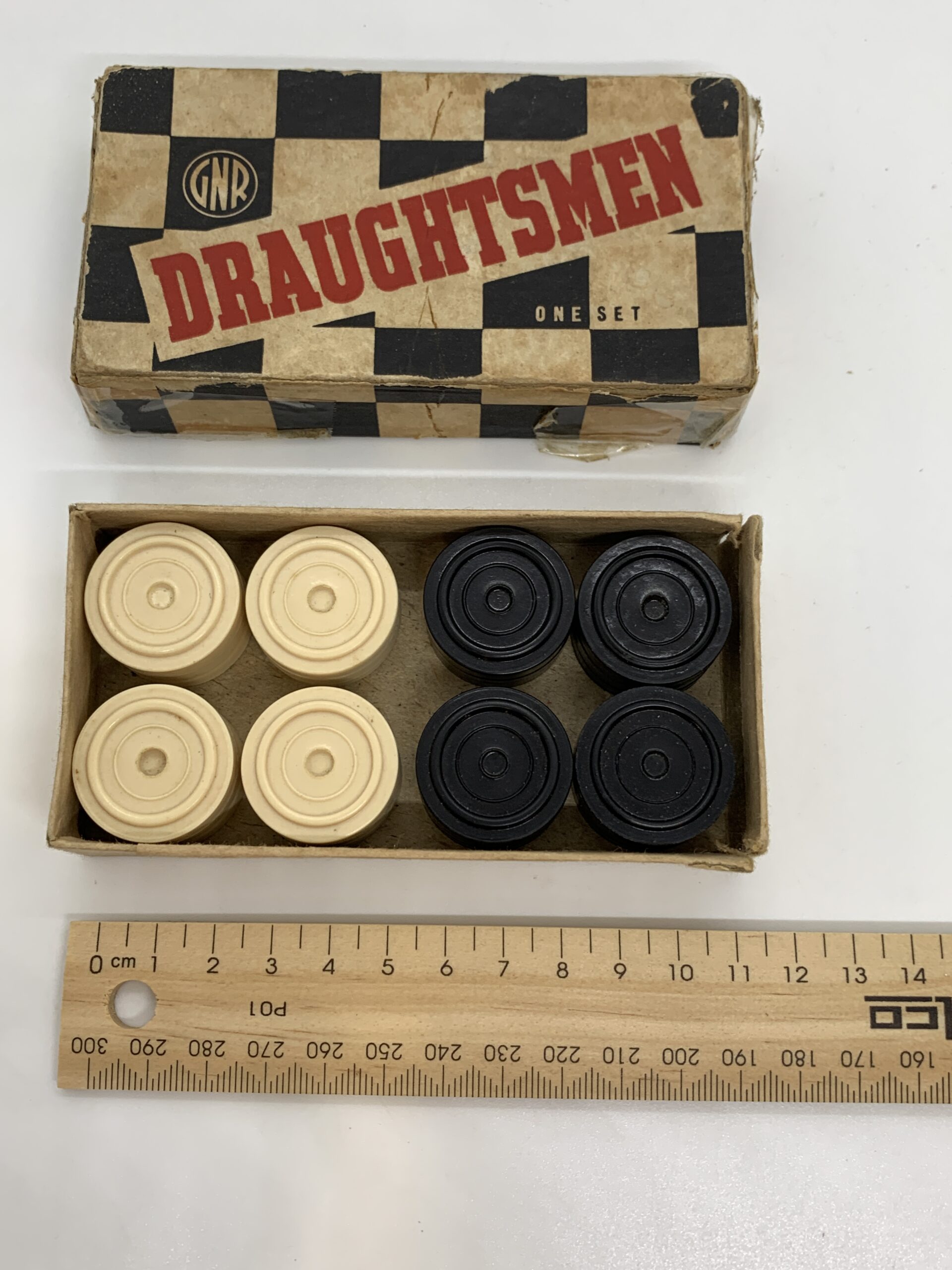 Vintage GNR Draughtsman Plastic Draught Set (Complete) - Vintage Keepsakes