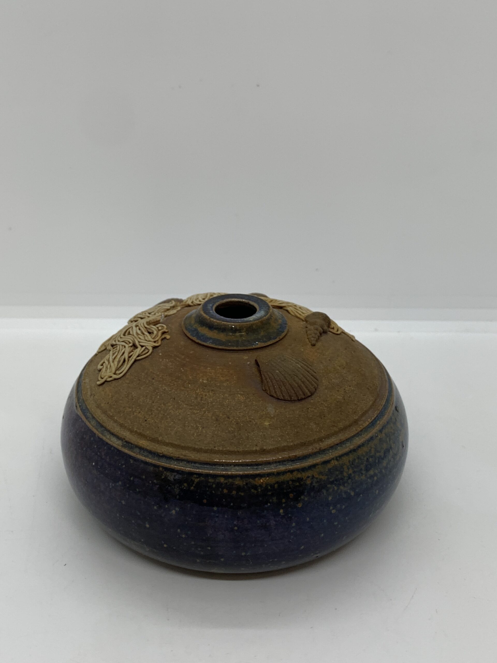 Red Dog Pottery Shell Themed Pottery Bowl 12cm wide - Vintage Keepsakes