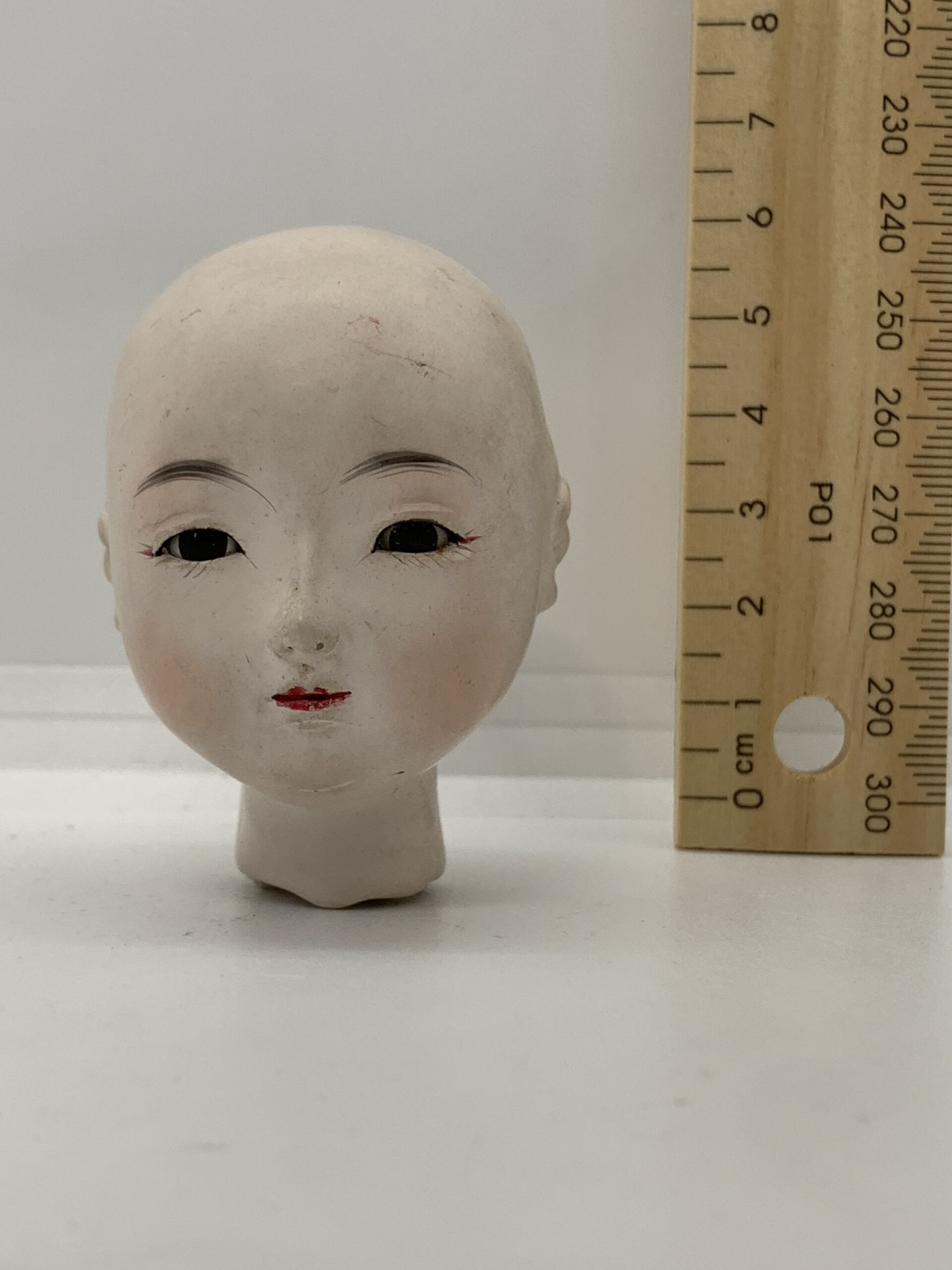 Japanese Folk Art Oriental Girl Head 6cm AF - Vintage Keepsakes