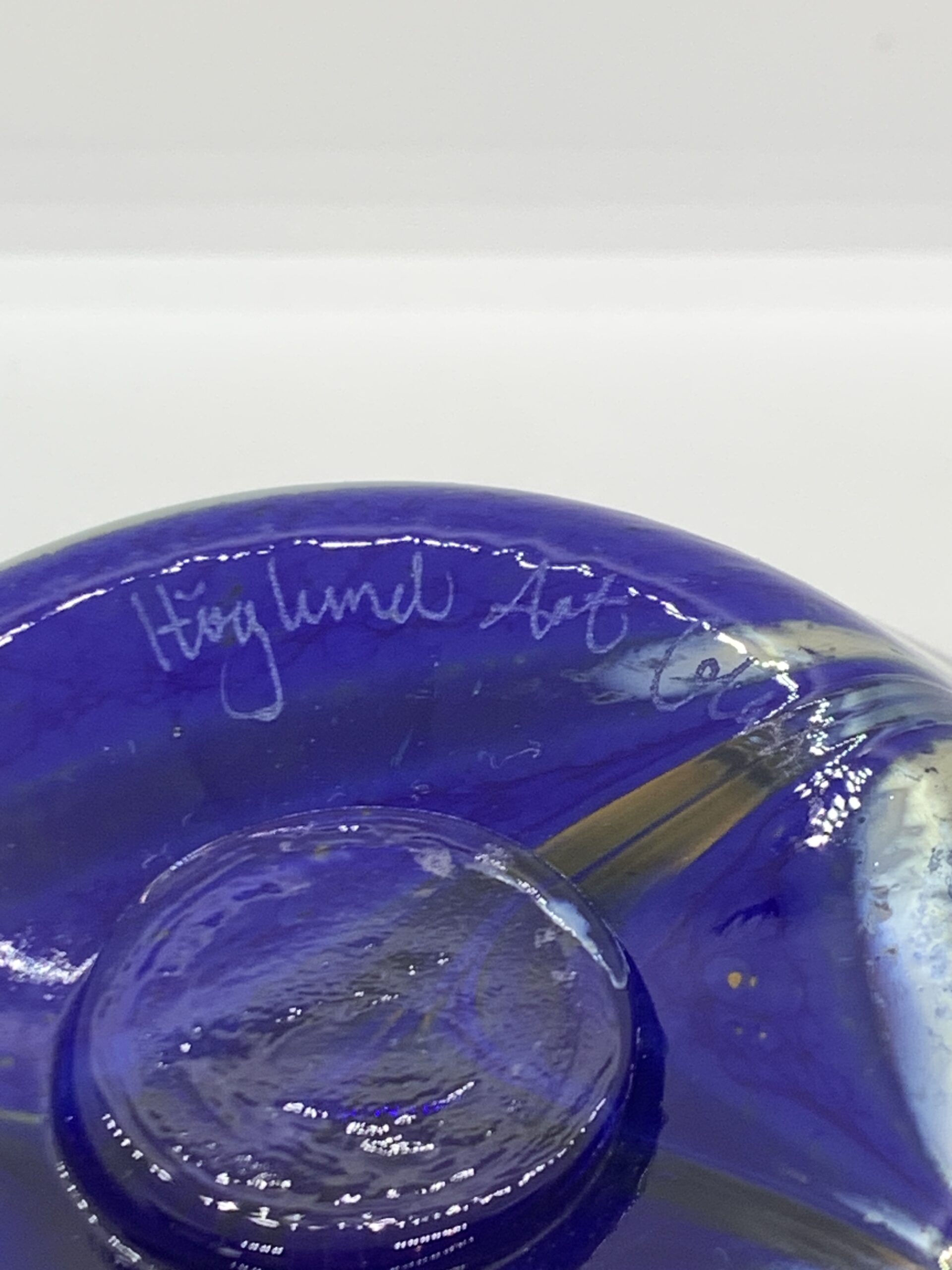 Hoglund Art Glass Vase 11cm - Vintage Keepsakes