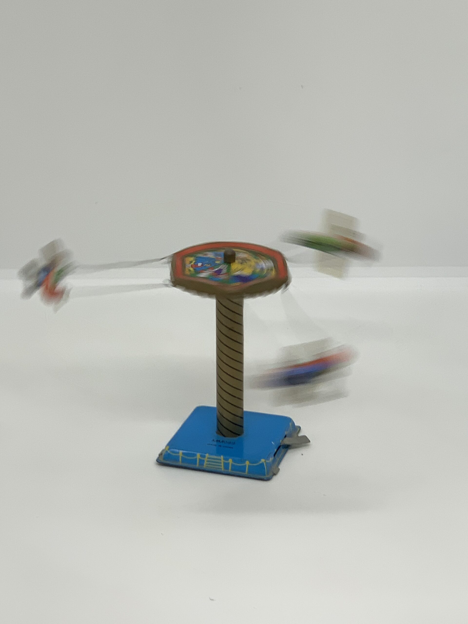 Tin Toy Merry-go-round with Aeroplanes MM089 (approx 11cm high ...