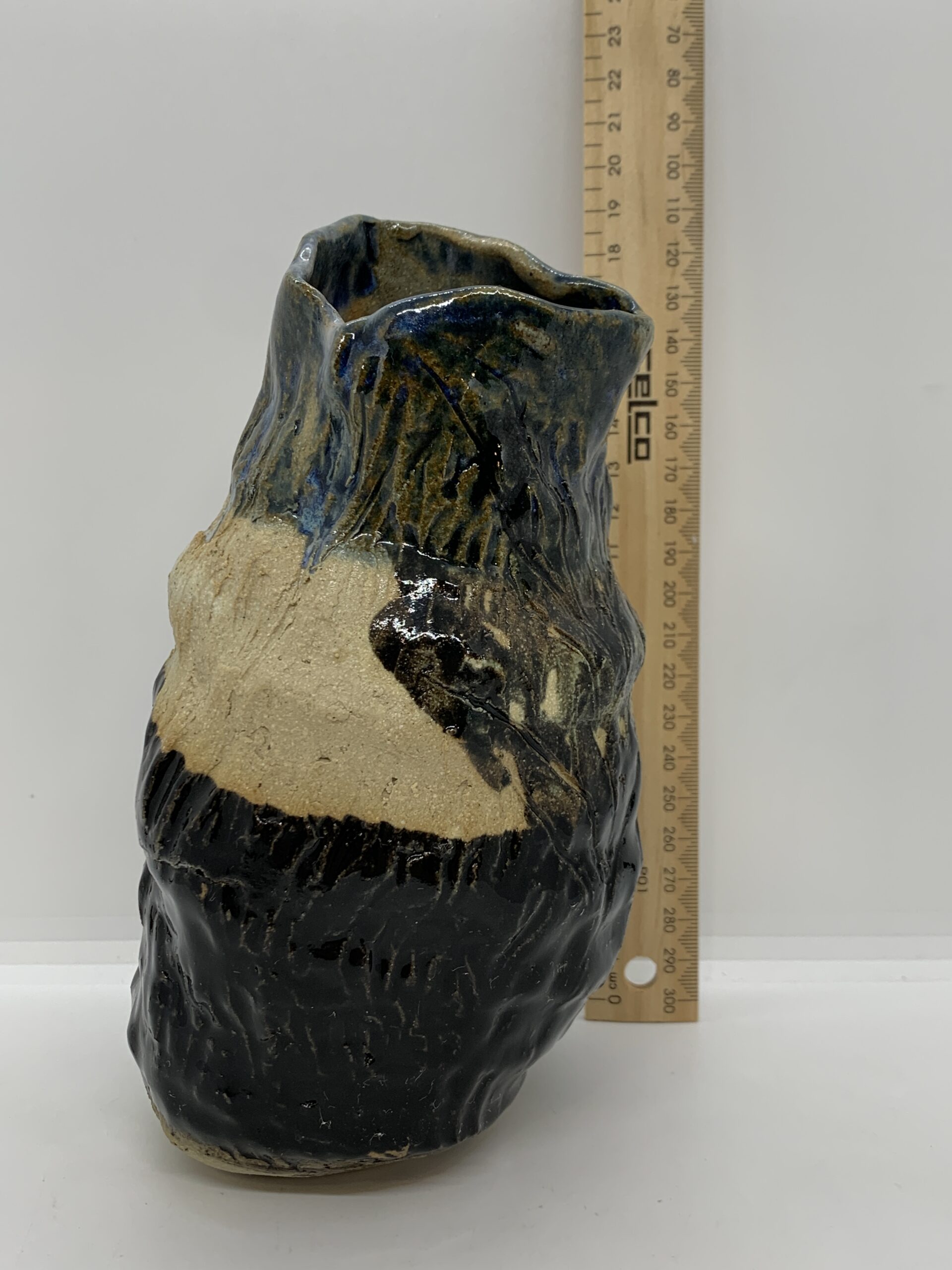 Rustic Incised Pattern Pottery Vase 18cm - Vintage Keepsakes