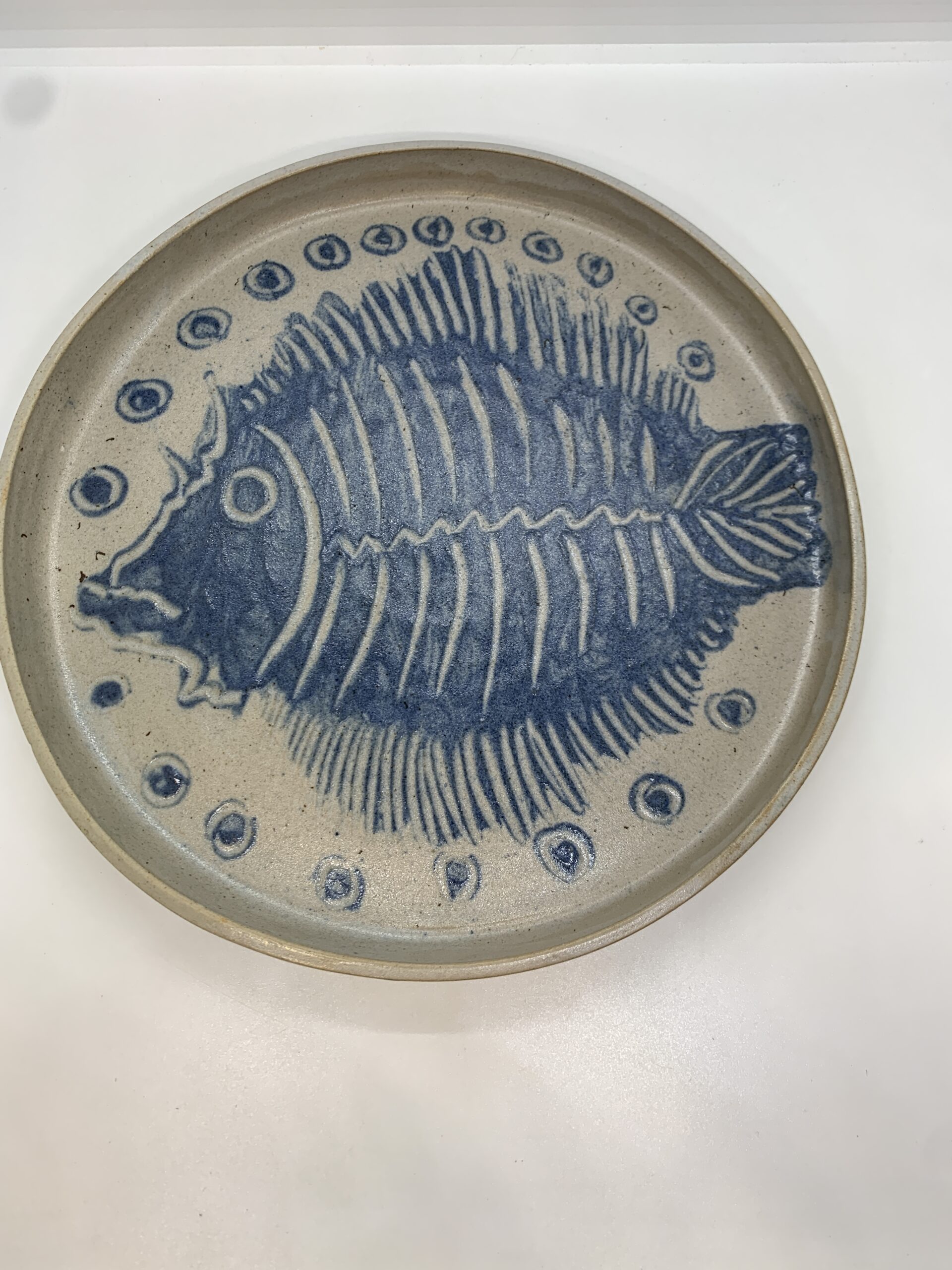 Pottery Fish Plate (with mark to base) 26cm - Vintage Keepsakes