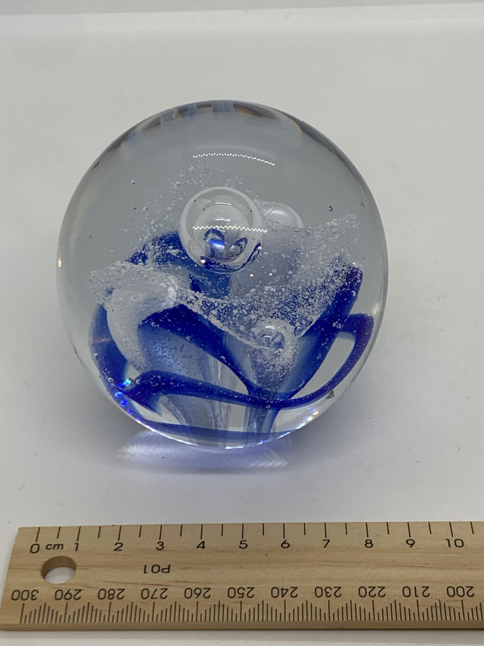 Controlled Bubble with Blue Swirl Paperweight 8.5cm - Vintage Keepsakes