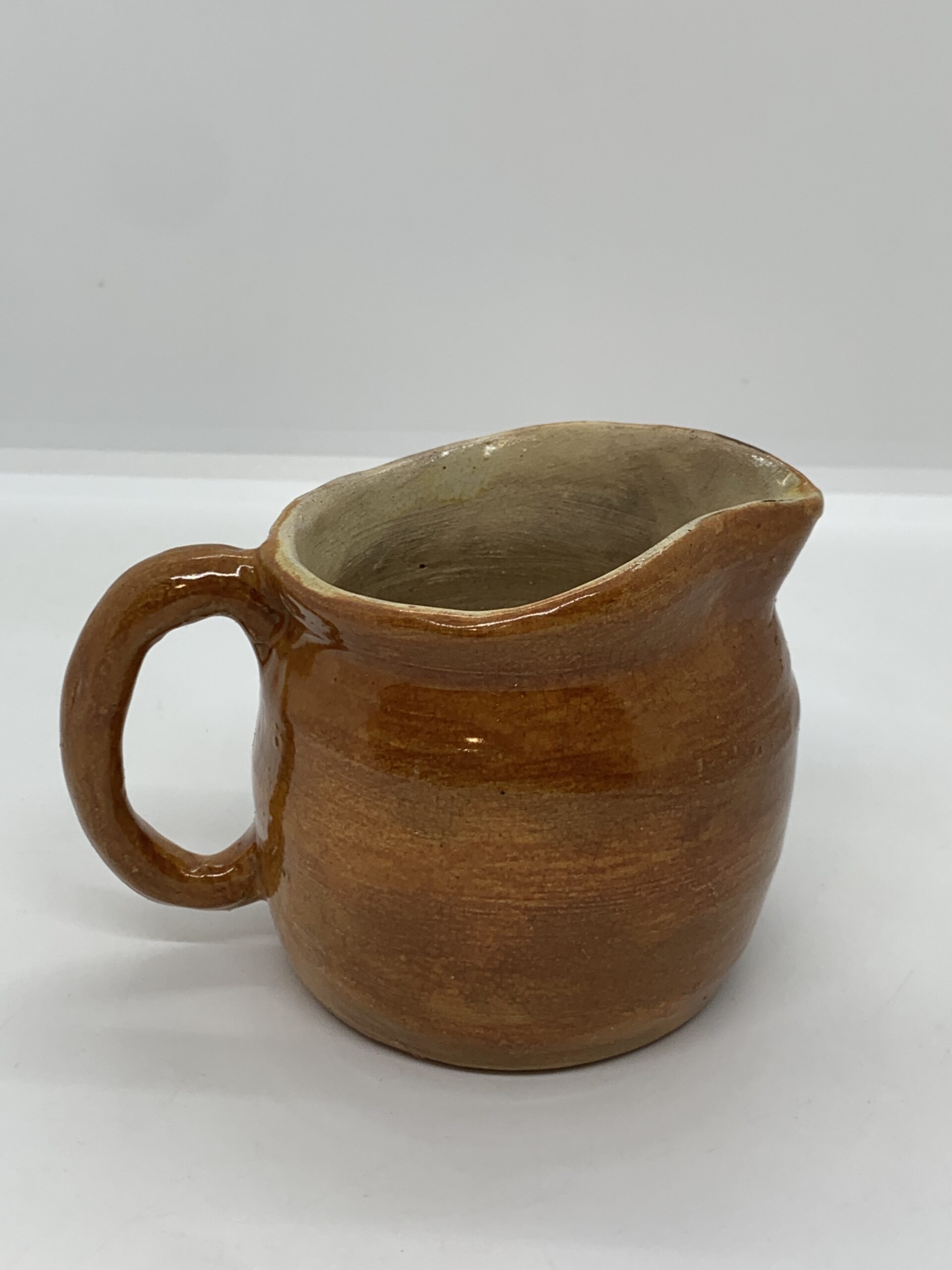 Doris Evelyn Ezard (Dee) Pottery Jug 7cm - Vintage Keepsakes