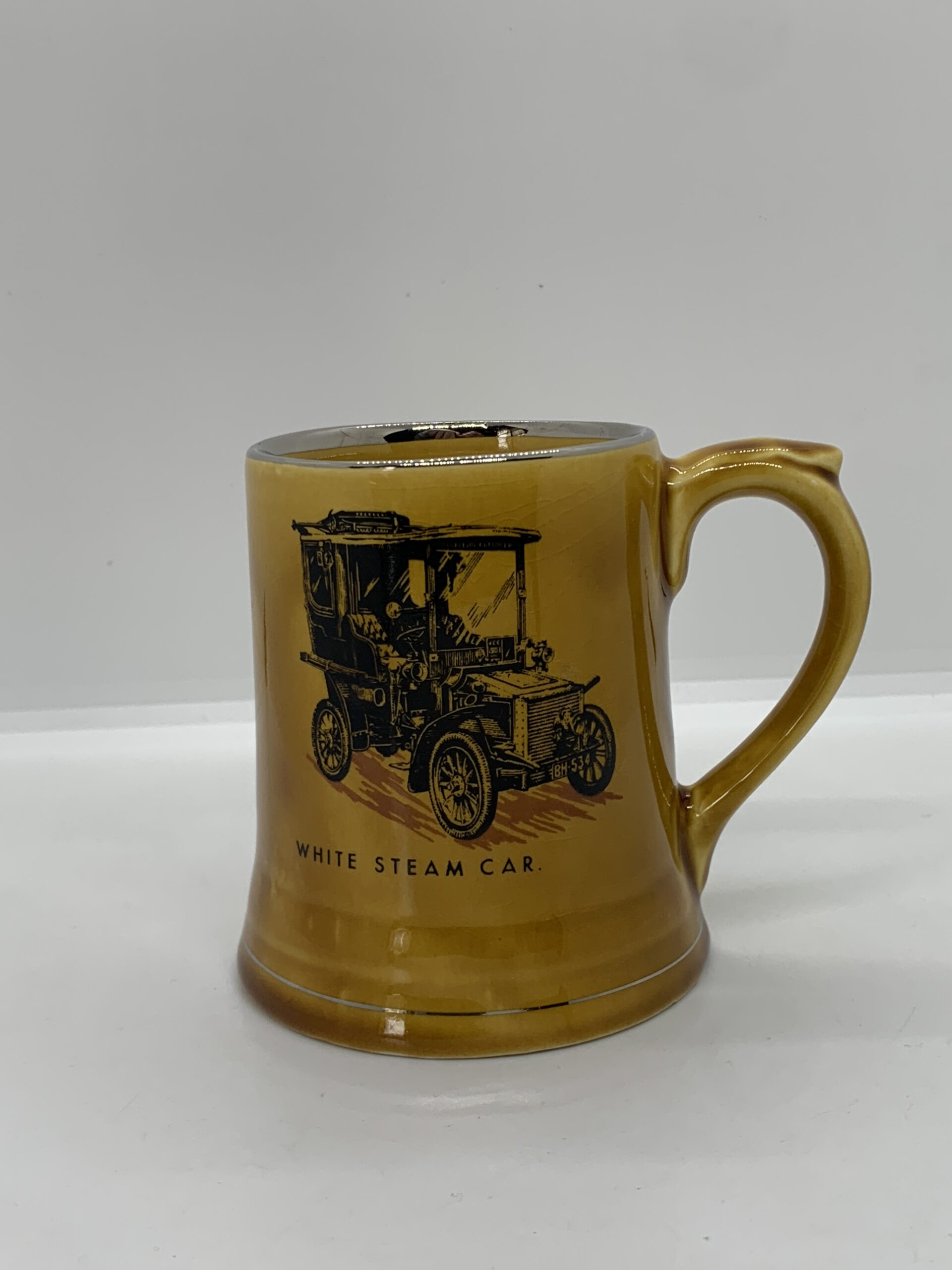 Wade Vintage White Steam Car Mug - Vintage Keepsakes