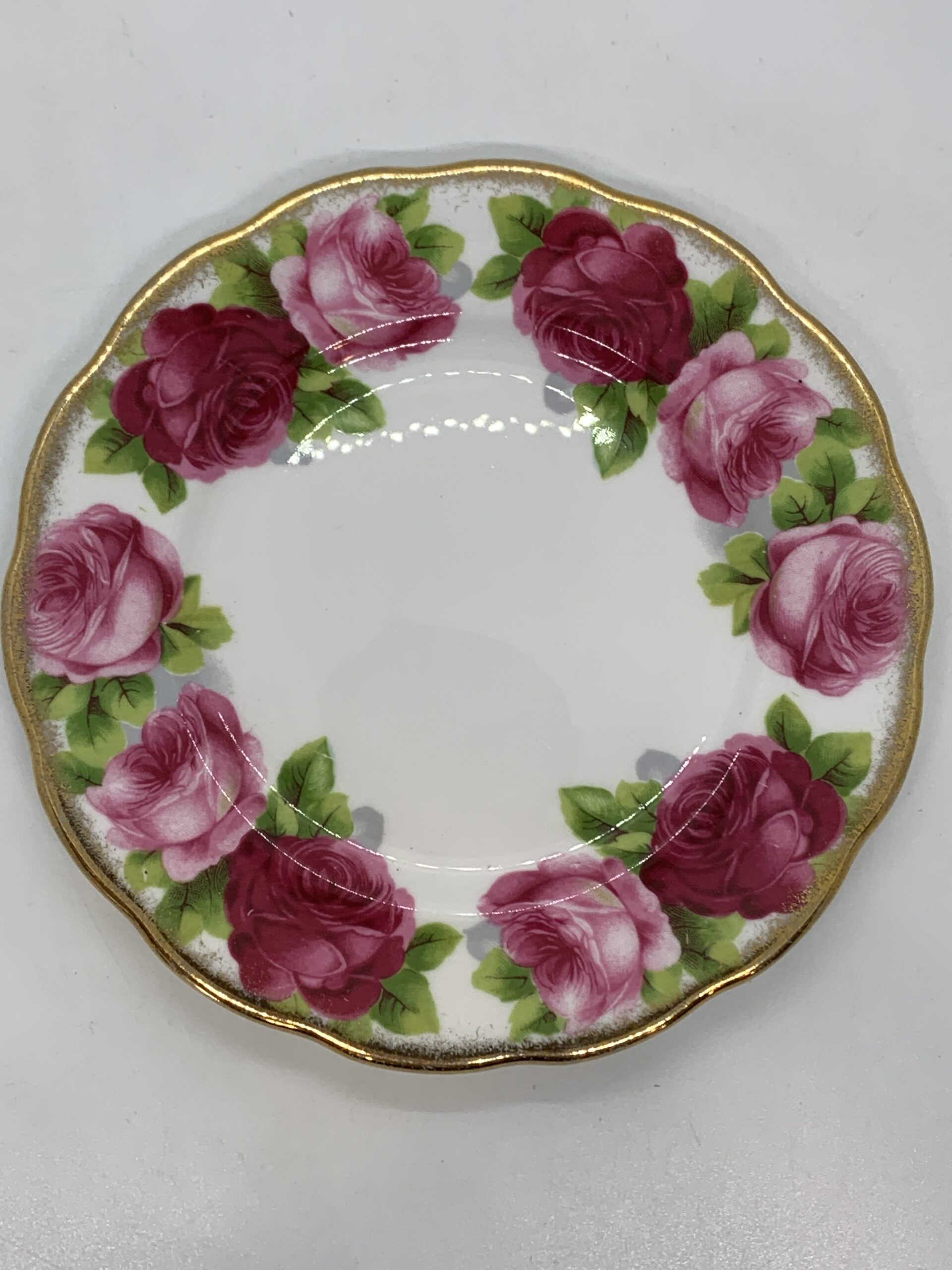 Royal Albert Old English Roses Plate 16cm - Vintage Keepsakes