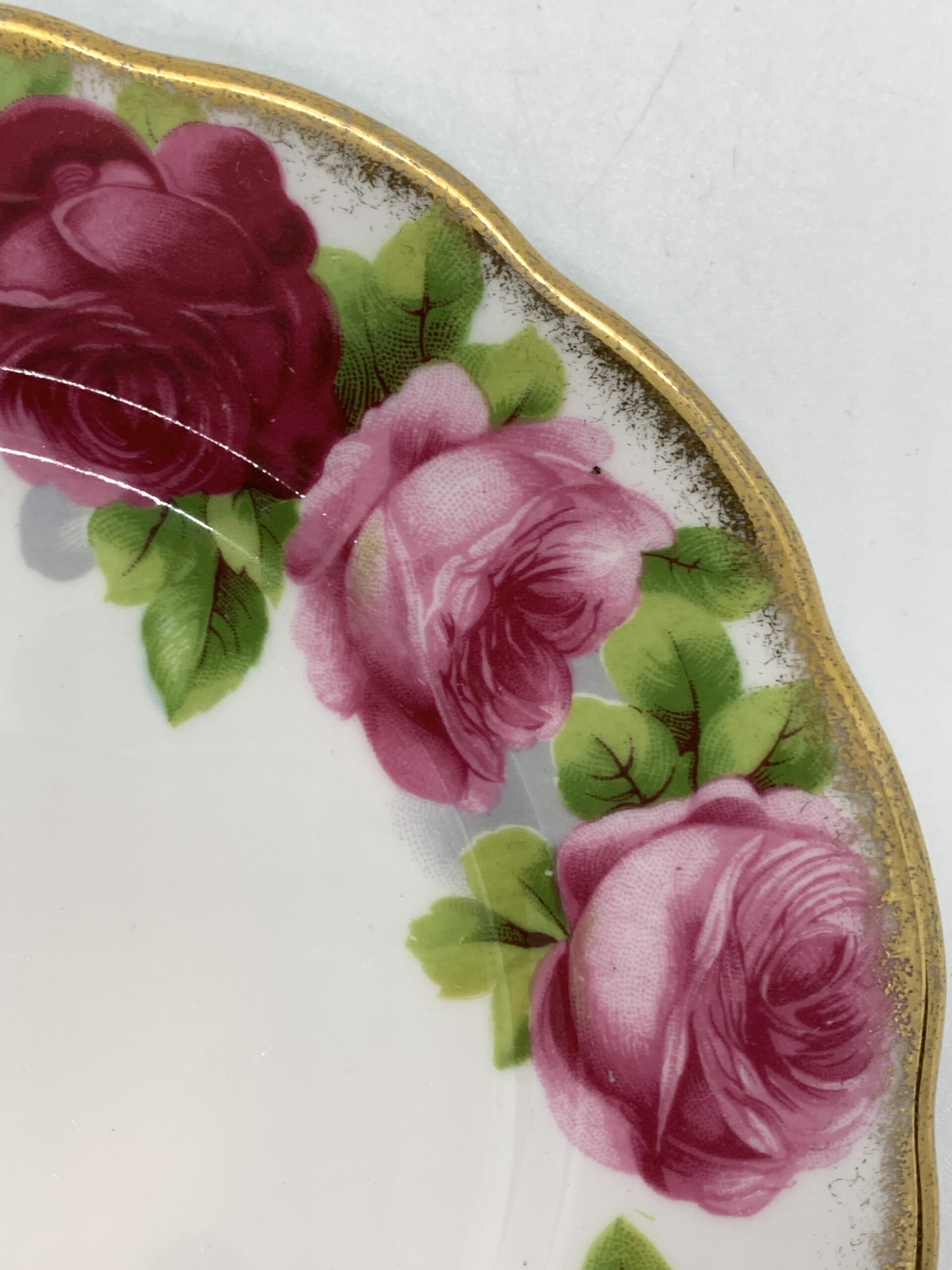 Royal Albert Old English Roses Plate 16cm - Vintage Keepsakes