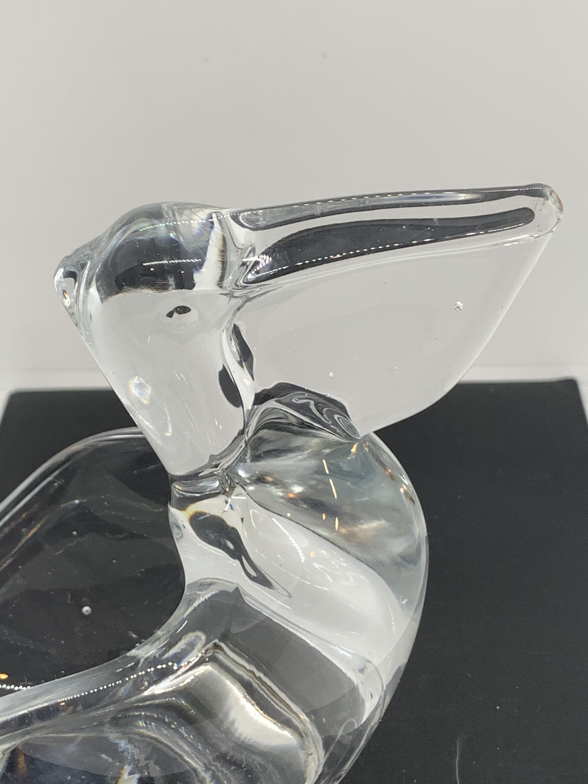 Art Glass Pelican Bowl 16cm - Vintage Keepsakes