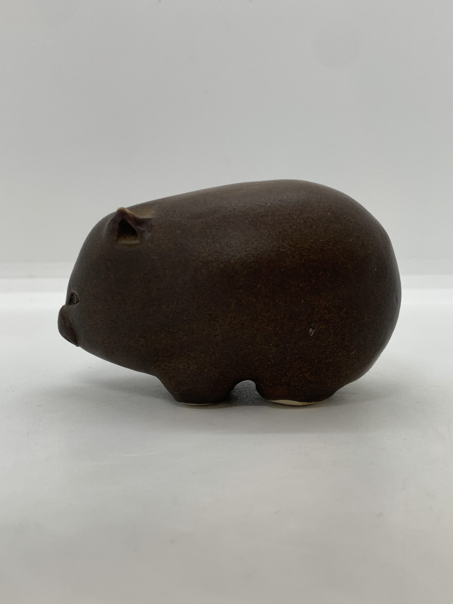 Small Pottery Billabong Wombat 8cm long - Vintage Keepsakes