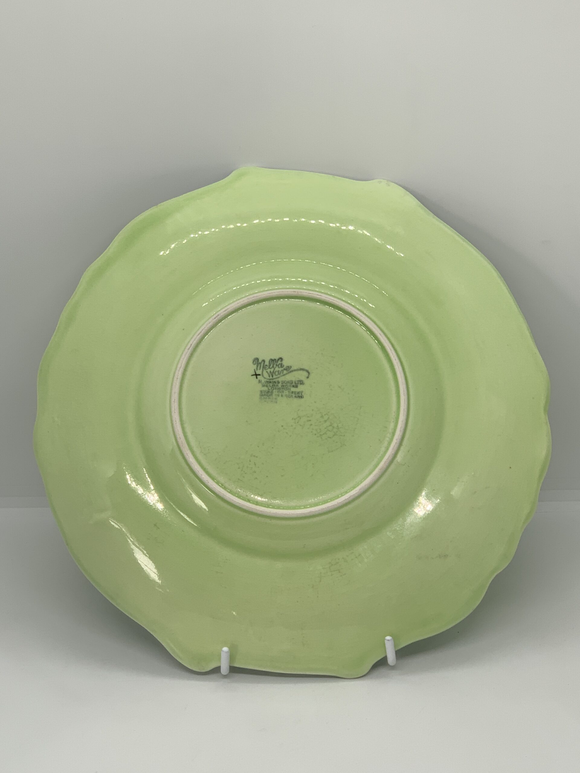 Melba Ware Fish Plate 25cm - Vintage Keepsakes