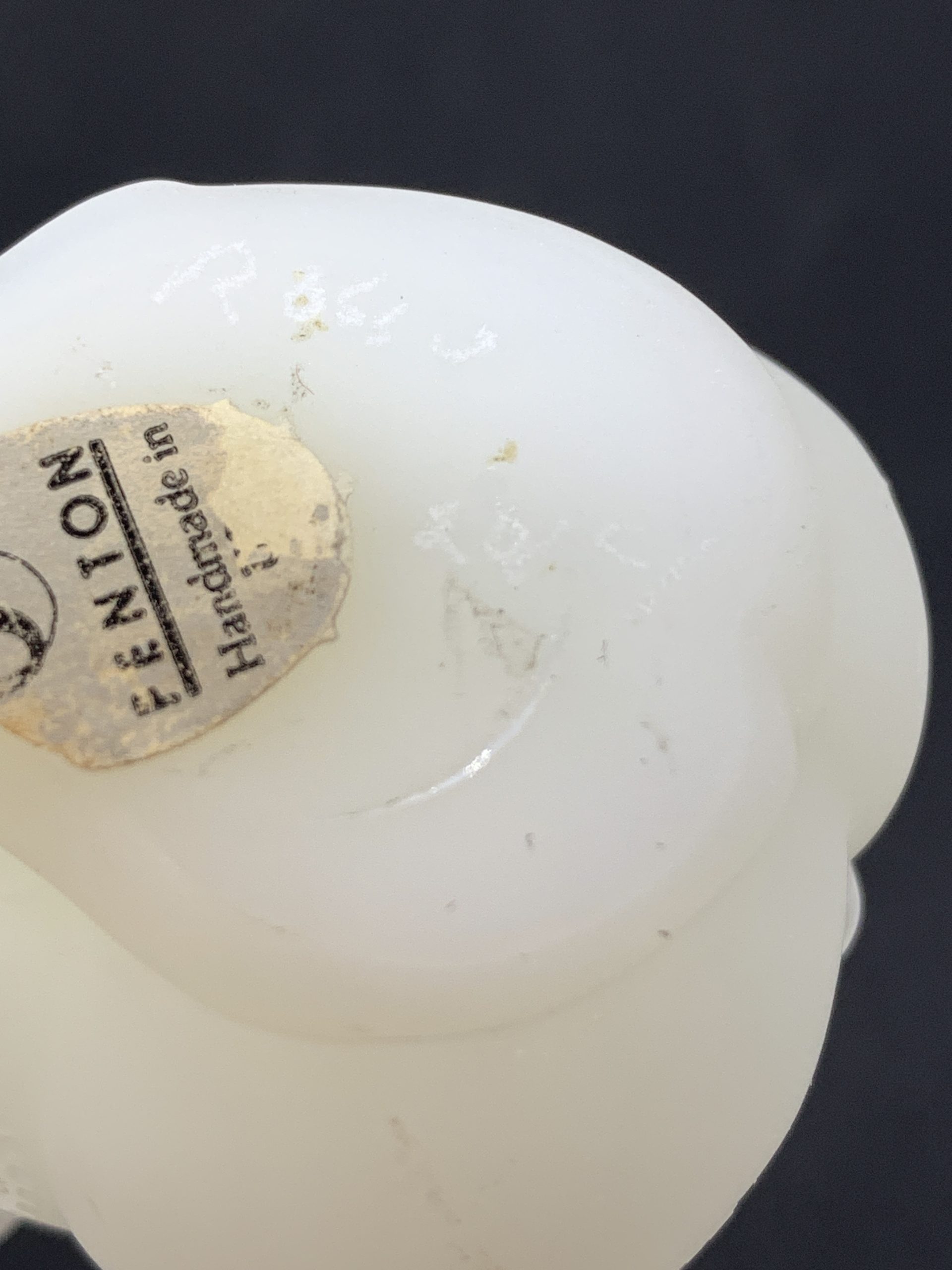 Fenton Satin Glass Pig (sticker) 7cm - Vintage Keepsakes
