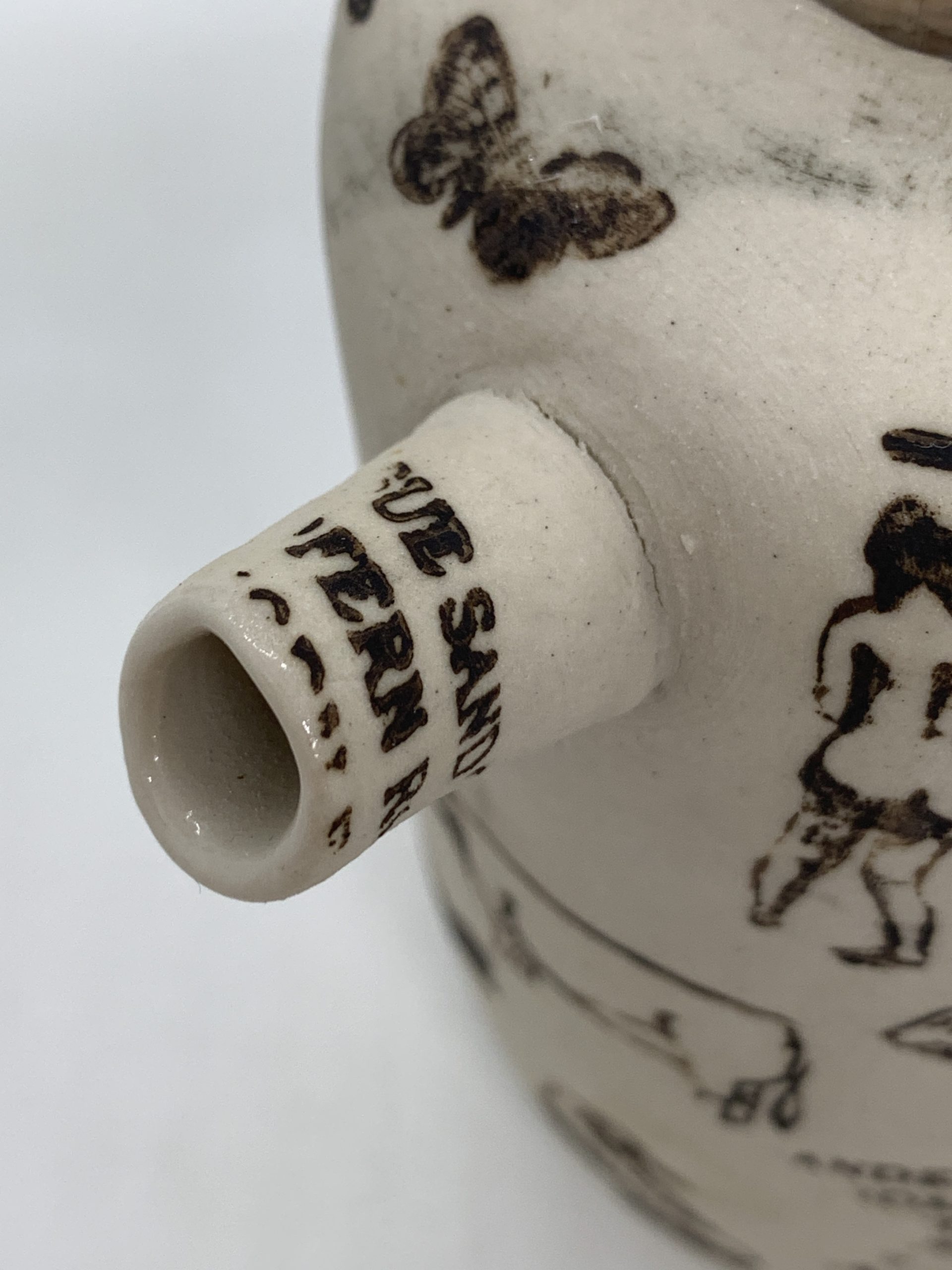Sue Sanderson Pottery Teapot 16cm - Vintage Keepsakes