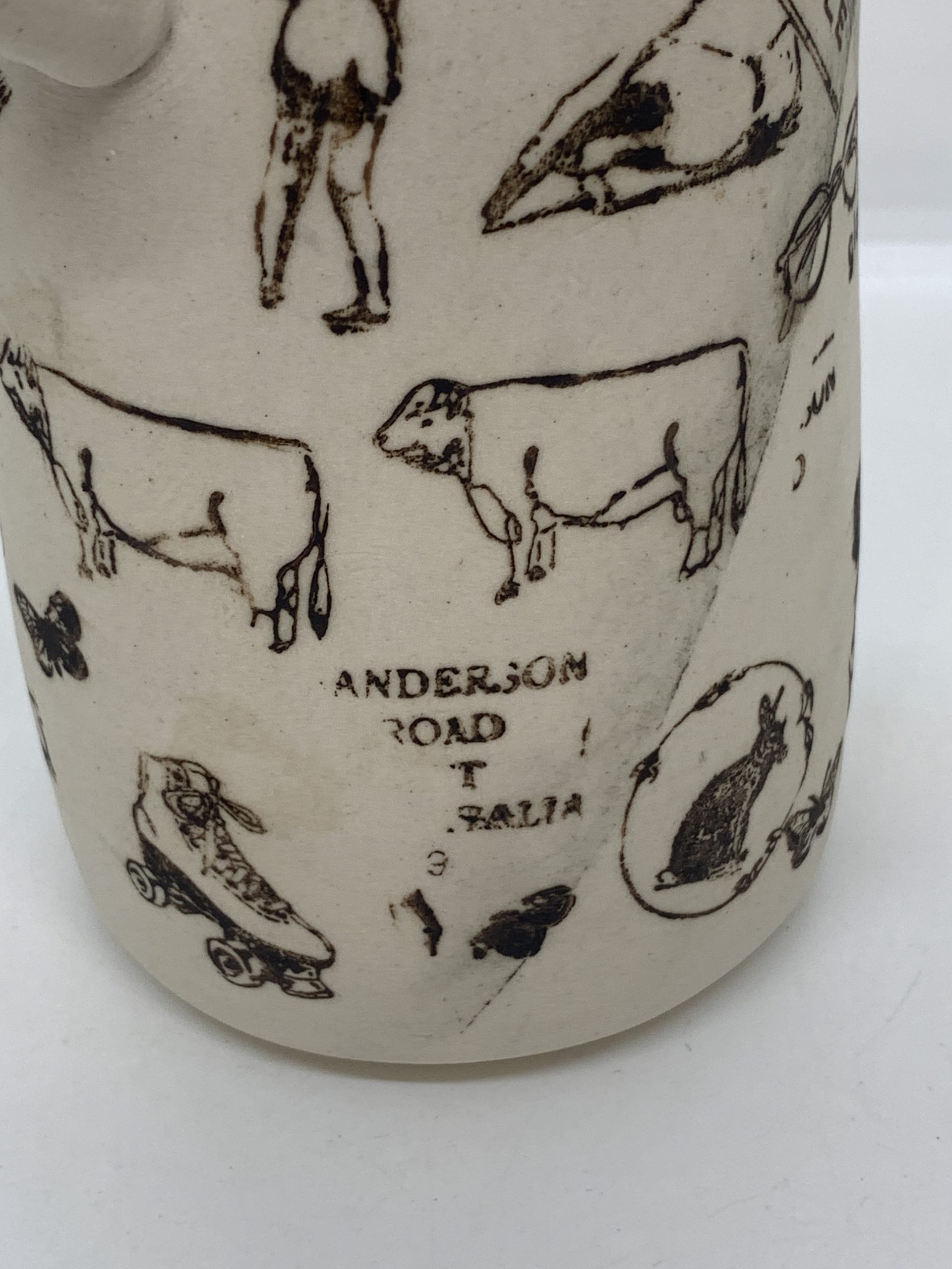 Sue Sanderson Pottery Teapot 16cm - Vintage Keepsakes