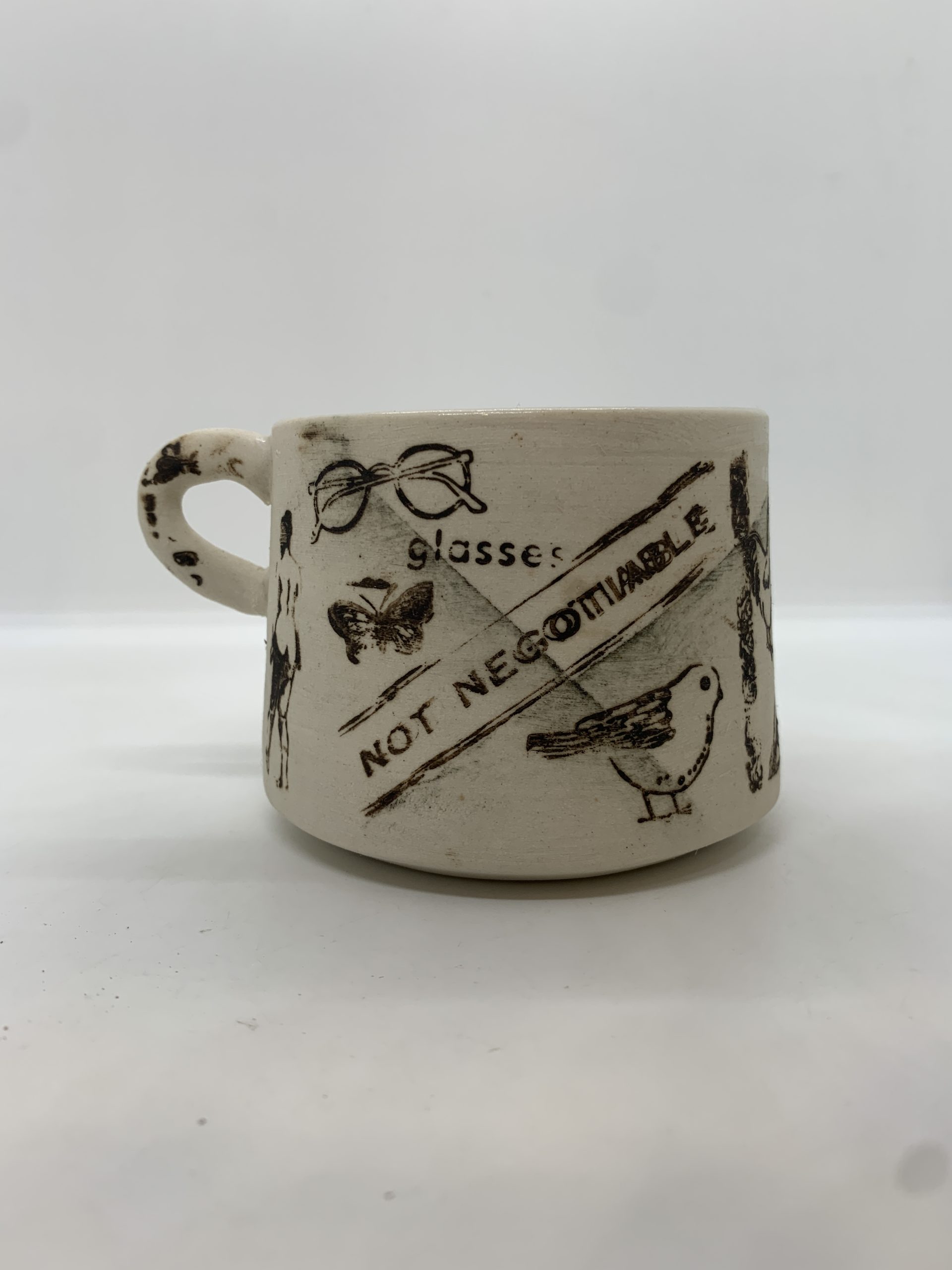 Sue Sanderson Potter Teacup 7cm - Vintage Keepsakes