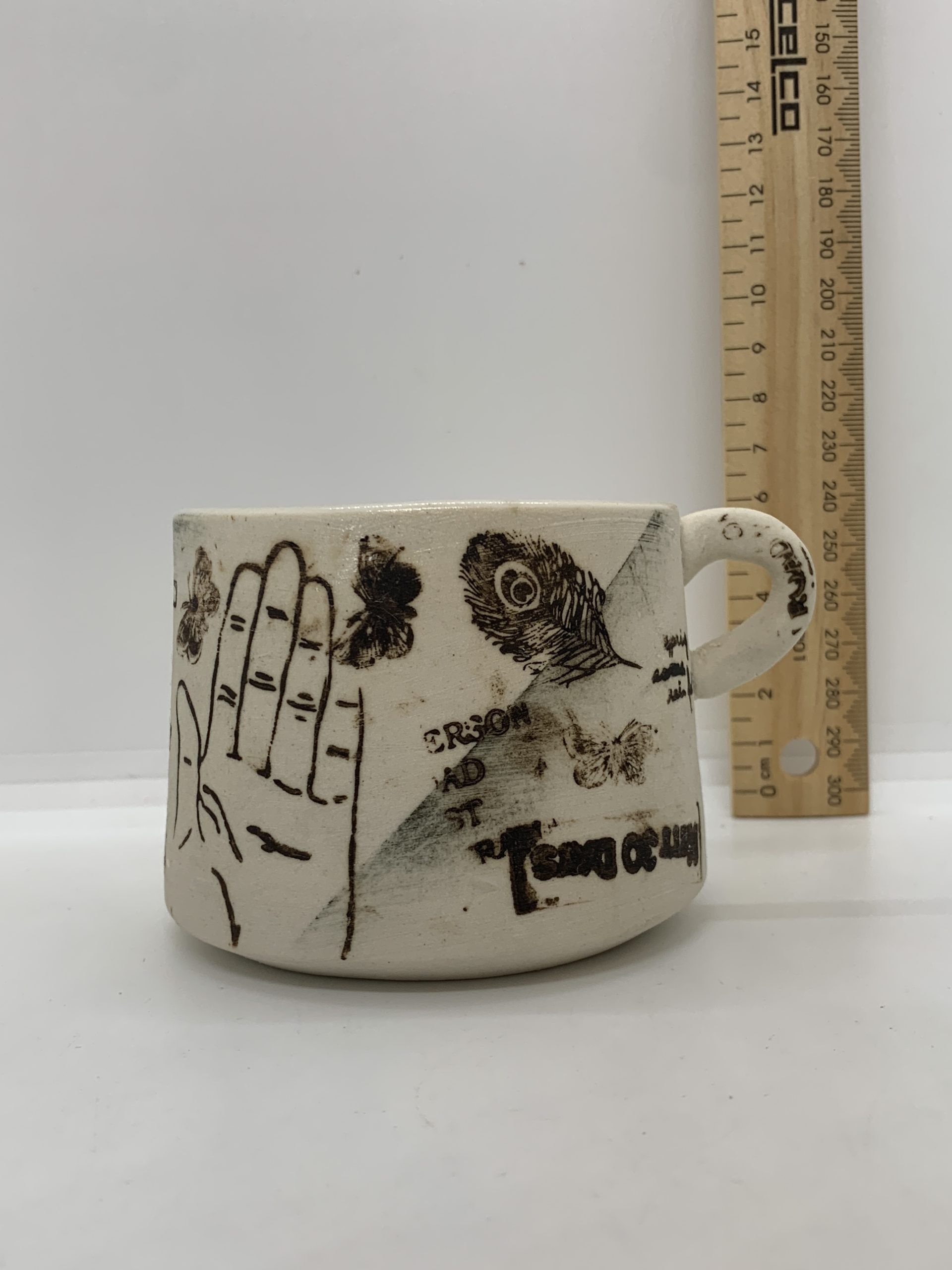 Sue Sanderson Potter Teacup 7cm - Vintage Keepsakes