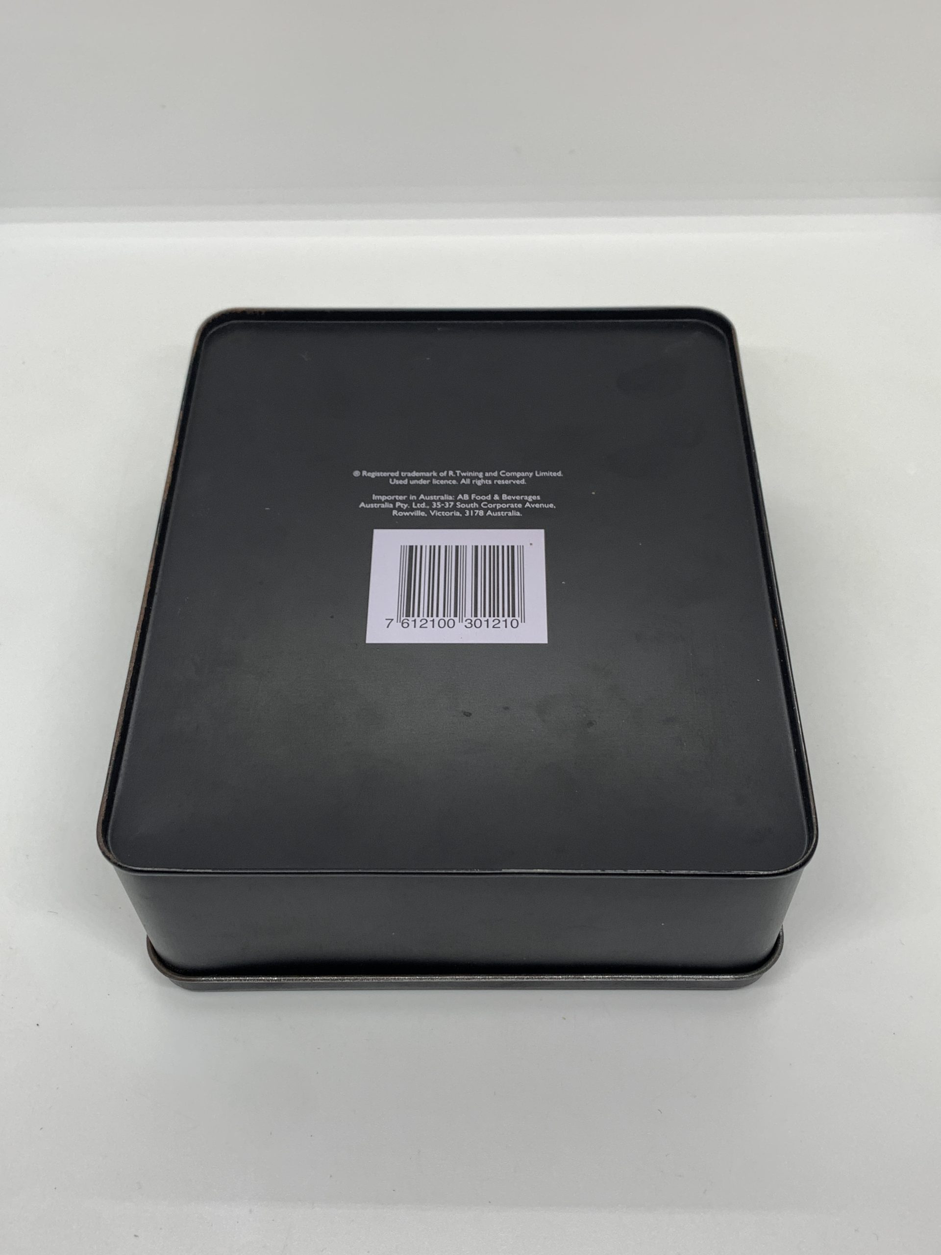 Twinings Black Tea Tin 18x16x7cm - Vintage Keepsakes