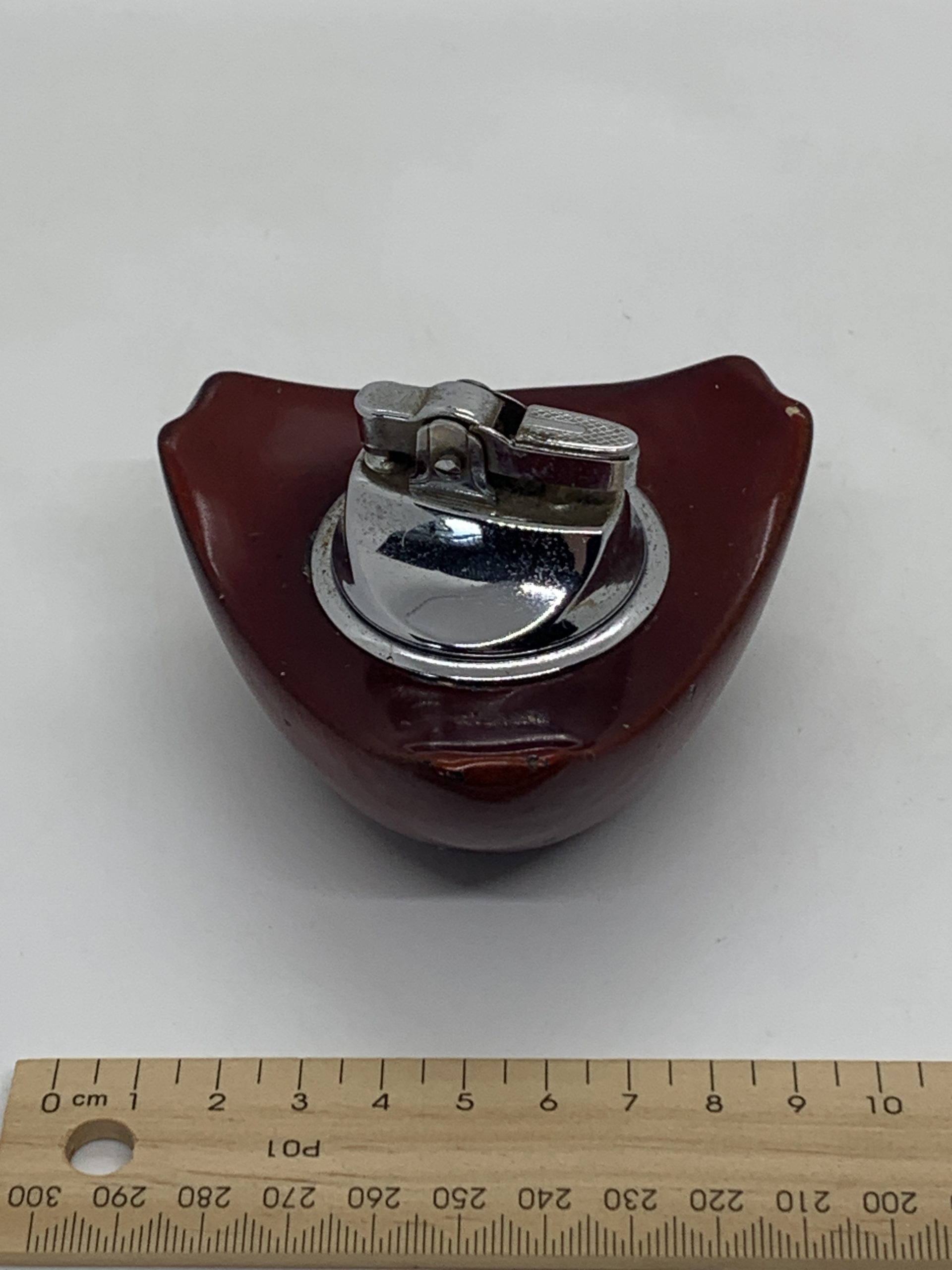 Japanese Table Lighter Triangle Form 8cm - Vintage Keepsakes