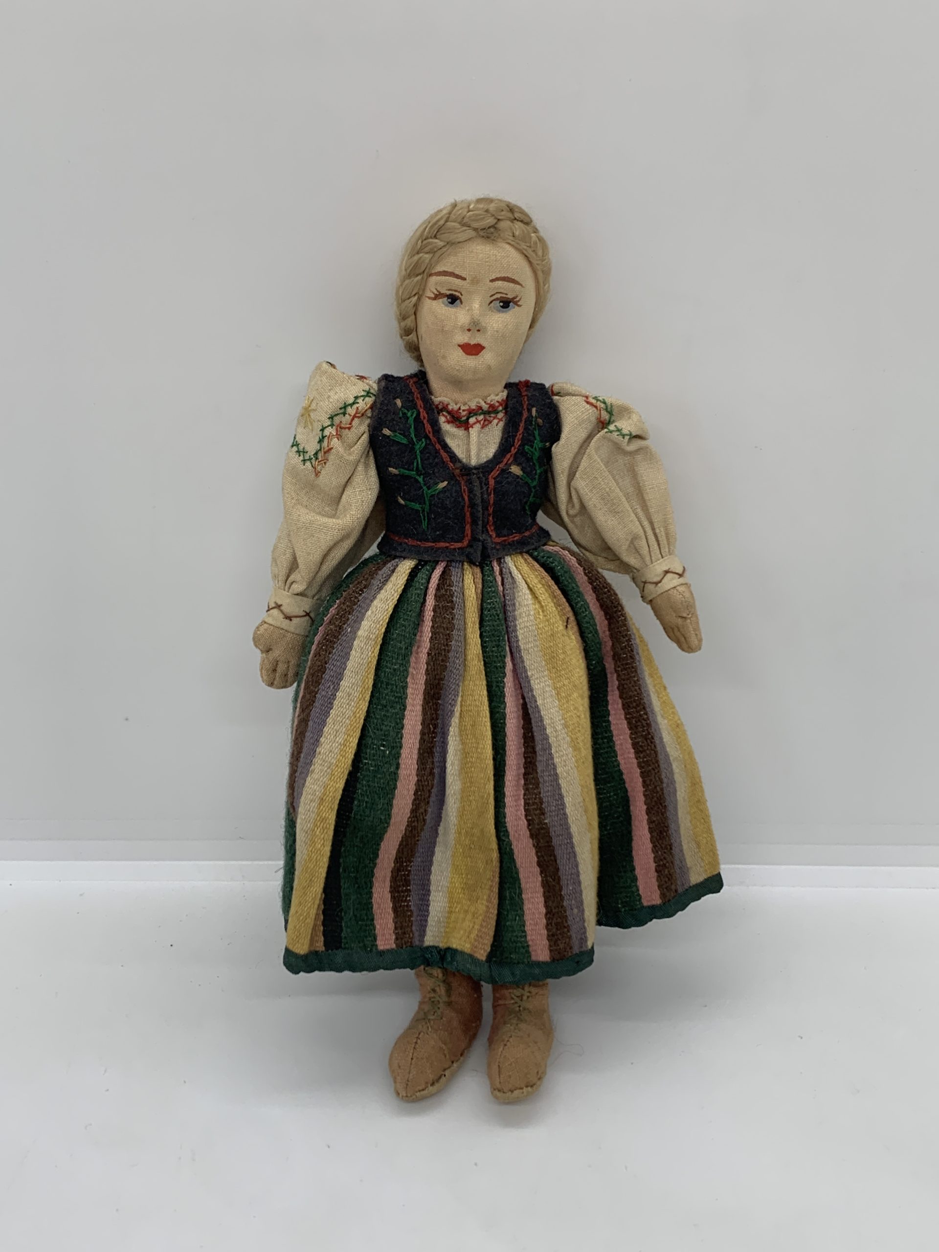 Folk Art Fabric Doll 21cm - Vintage Keepsakes