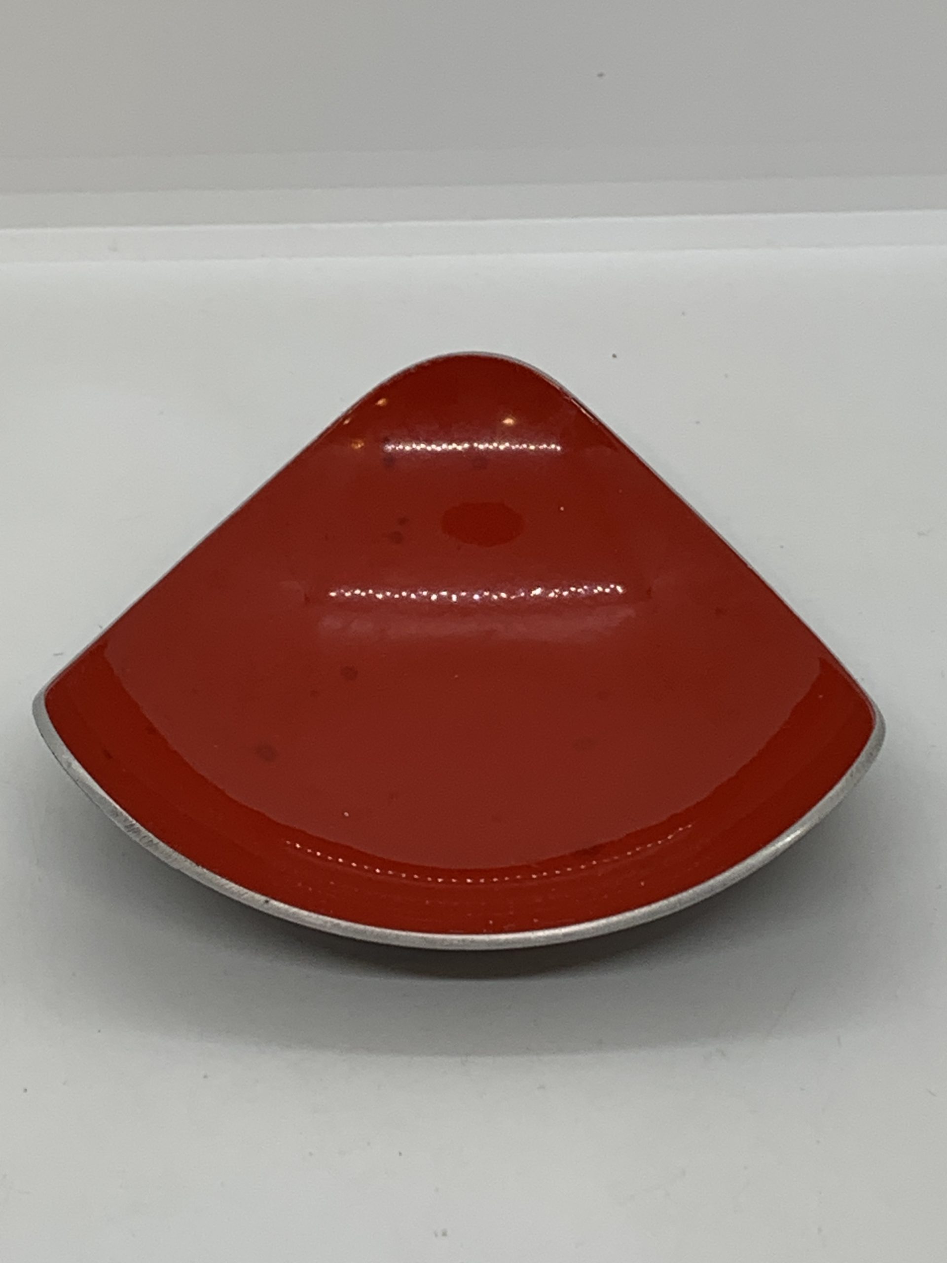 Vitali Ware England Triangular Dish 10cm - Vintage Keepsakes