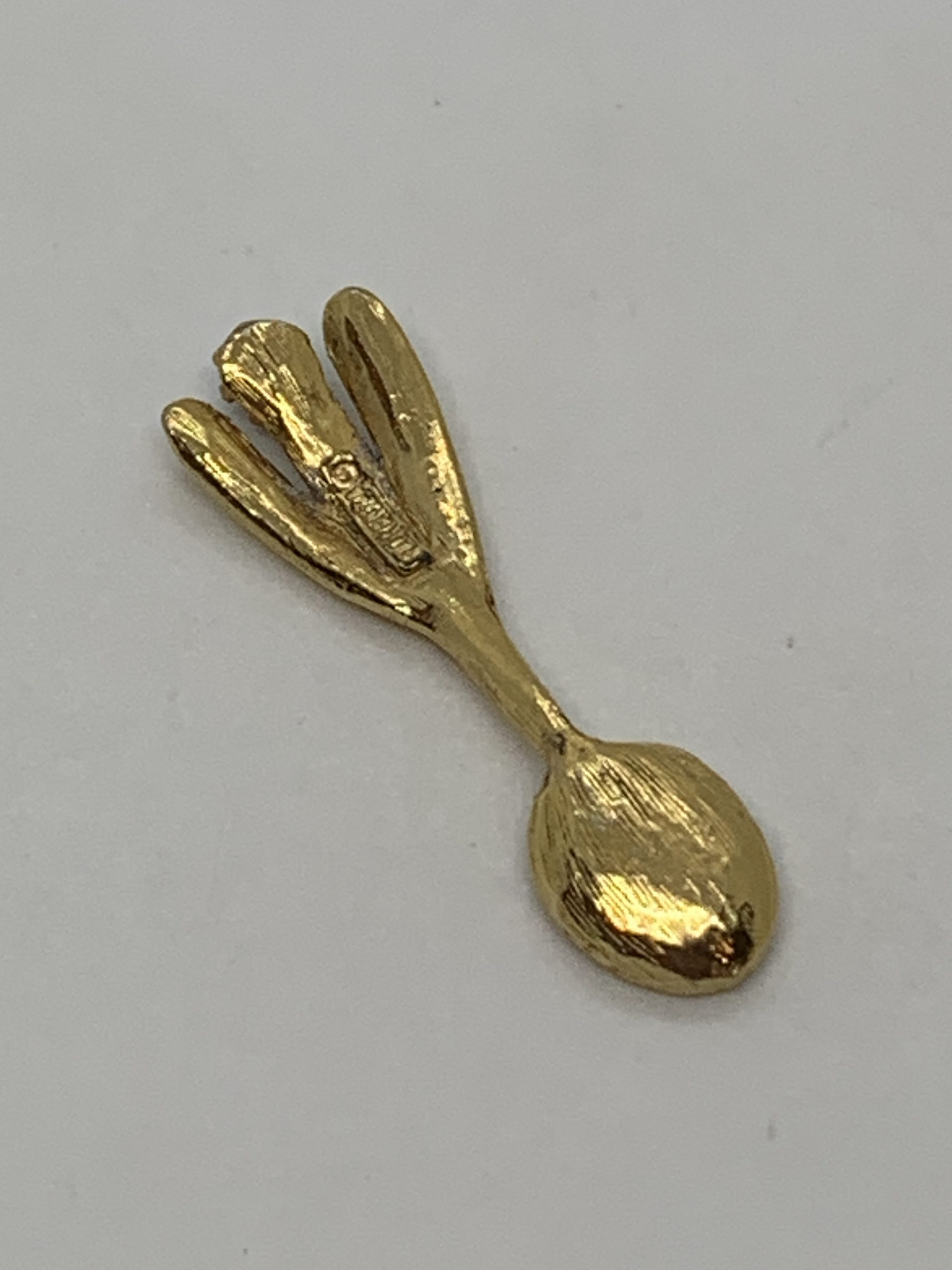 Florenza Small Gilt Salt Spoon 4.5cm - Vintage Keepsakes