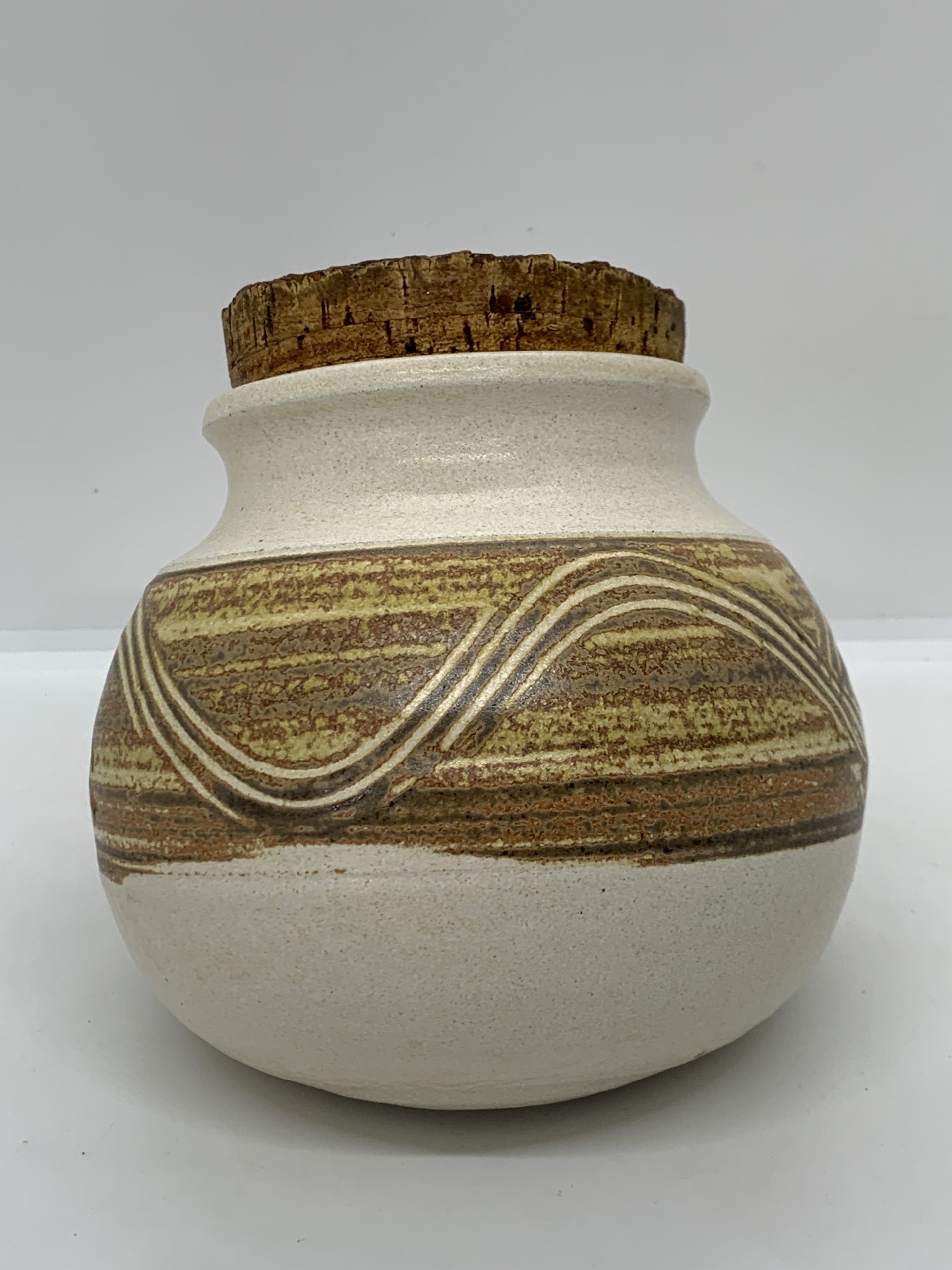 Pottery Cannister 13cm - Vintage Keepsakes
