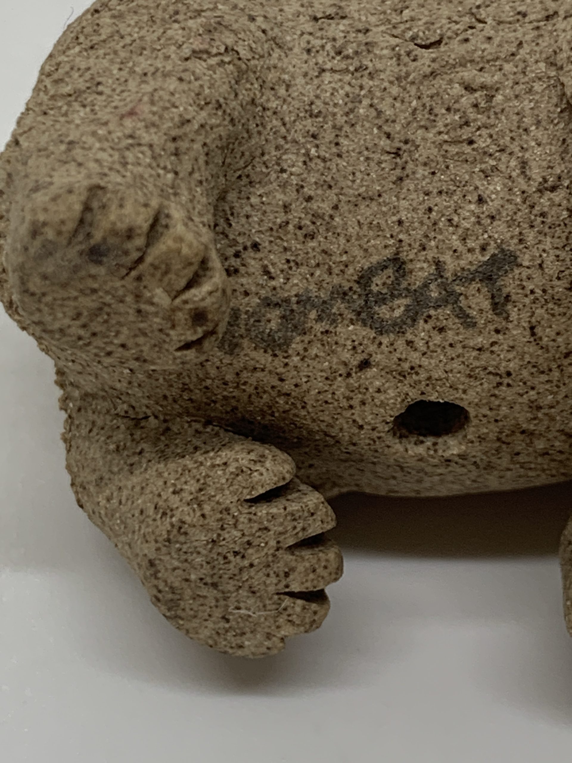 Pottery Wombat marked Wombat 6.5cm - Vintage Keepsakes